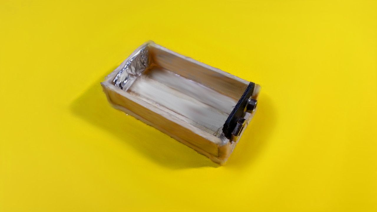 How to Make Battery Holder : 5 Steps (with Pictures) - Instructables
