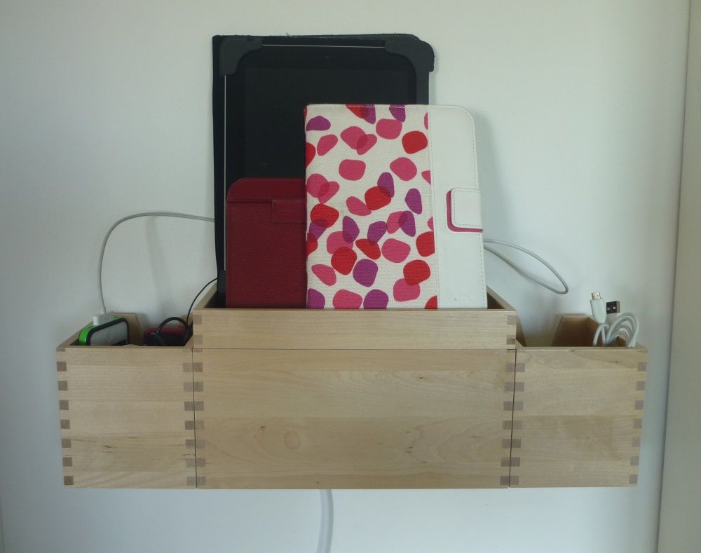 Wall-mounted Charging Station for ALL the Mobile Devices : 3 Steps ...