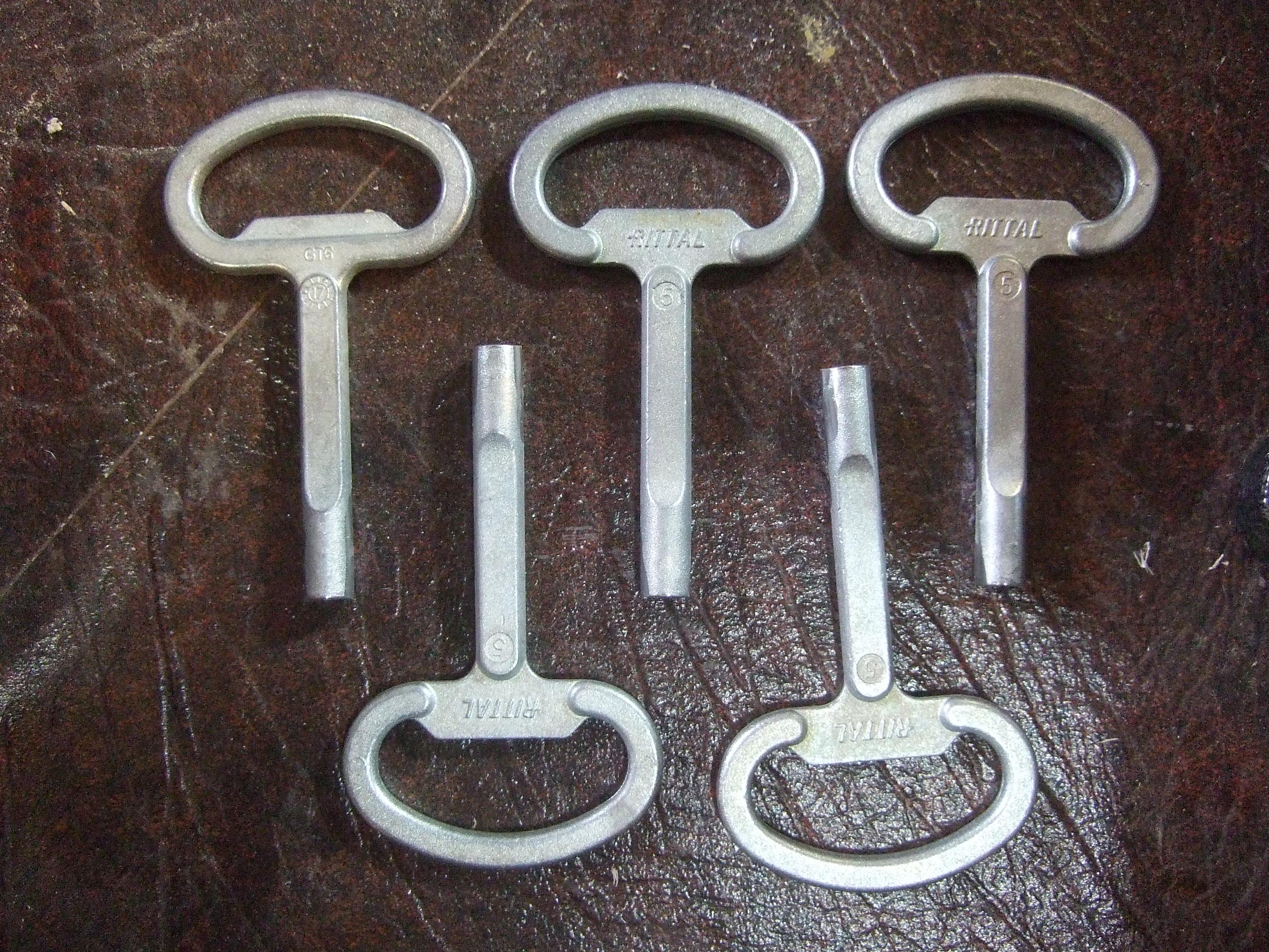 Bottle Opener From Supercomputer Enclosure Key : 8 Steps (with Pictures ...