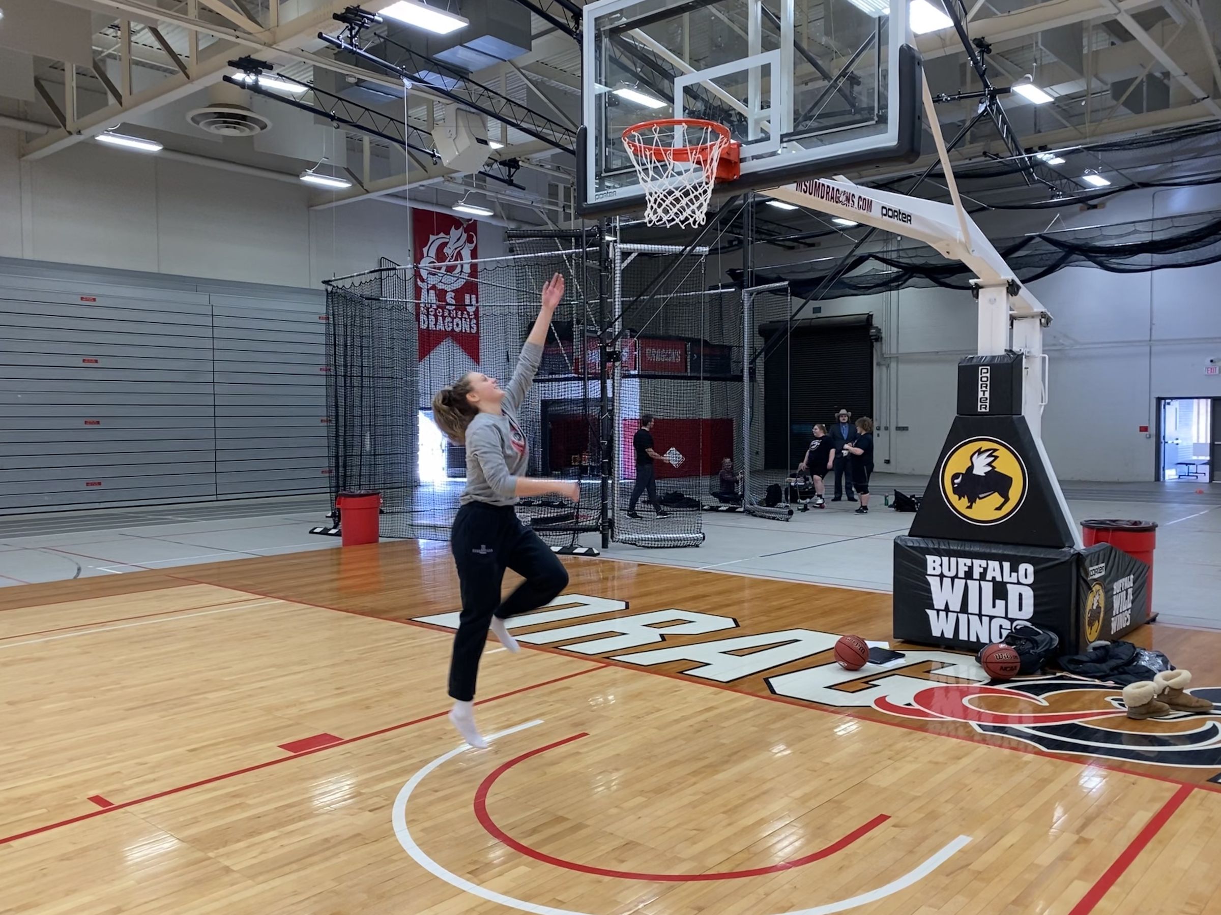 How to Make a Layup! (with Both Hands!) : 14 Steps - Instructables