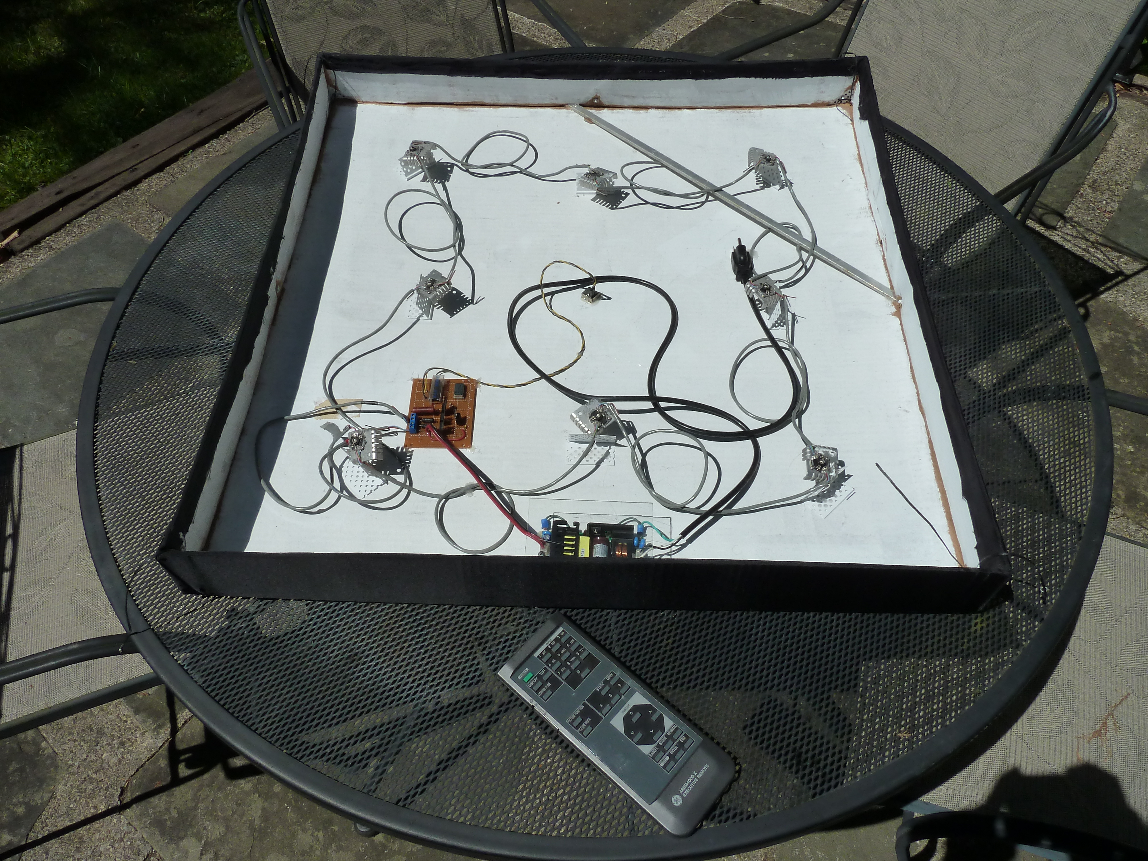 RGB LED Ceiling Mood Light With Hacked IR Remote Control : 6 Steps ...