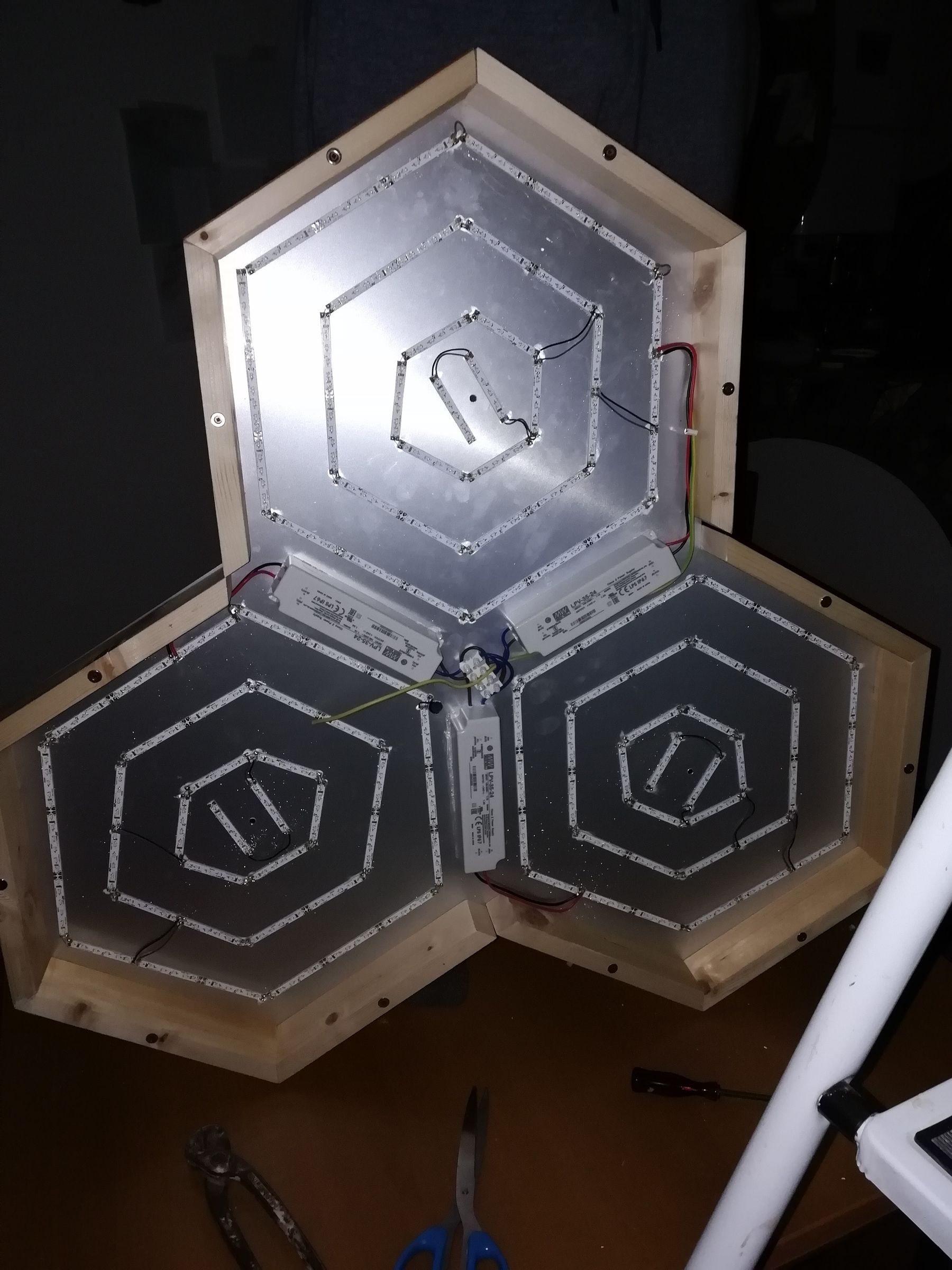 Honeycomb LED Panels : 14 Steps (with Pictures) - Instructables