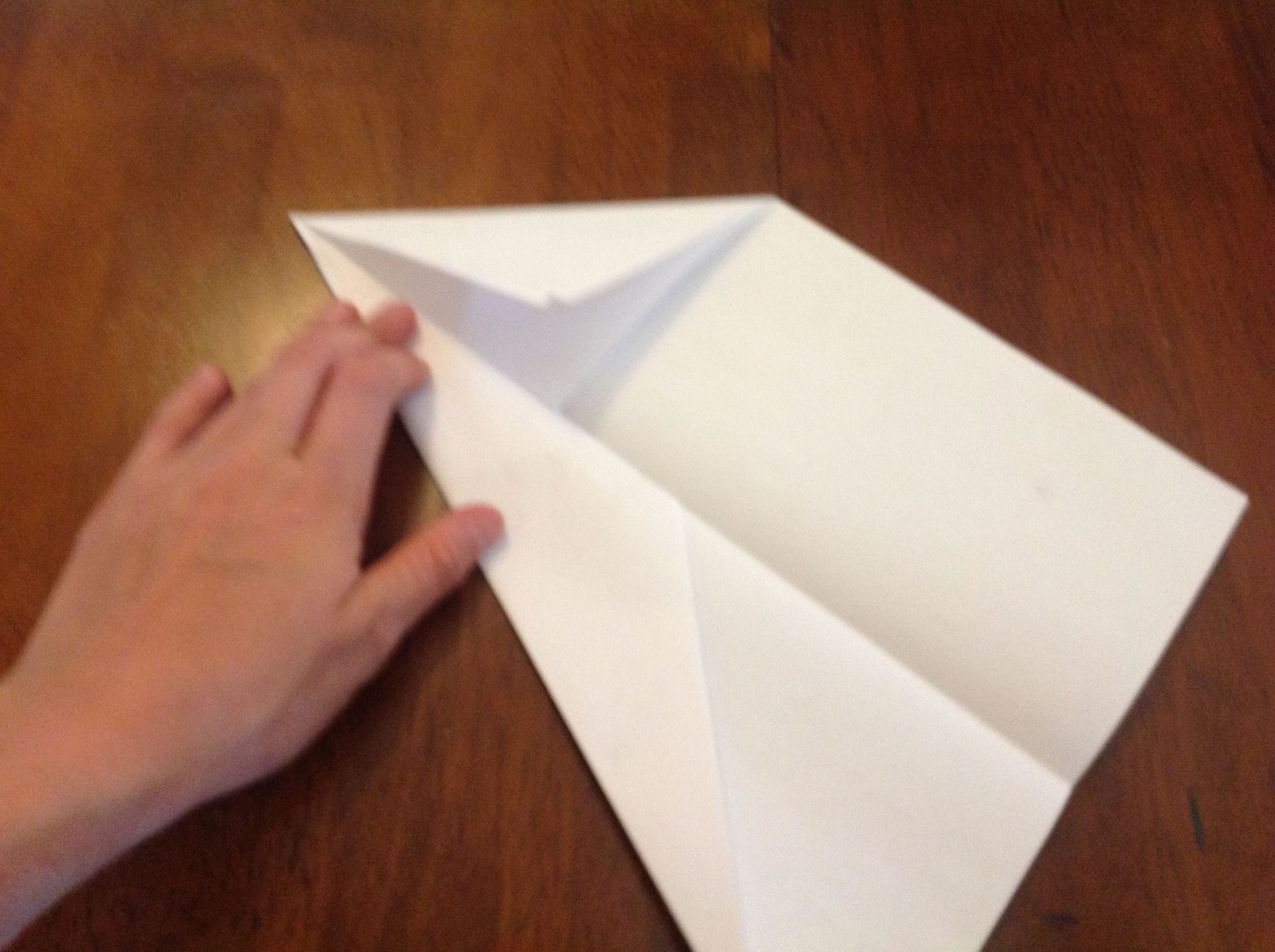 Sturdy Paper Airplane Tutorial : 11 Steps - Instructables
