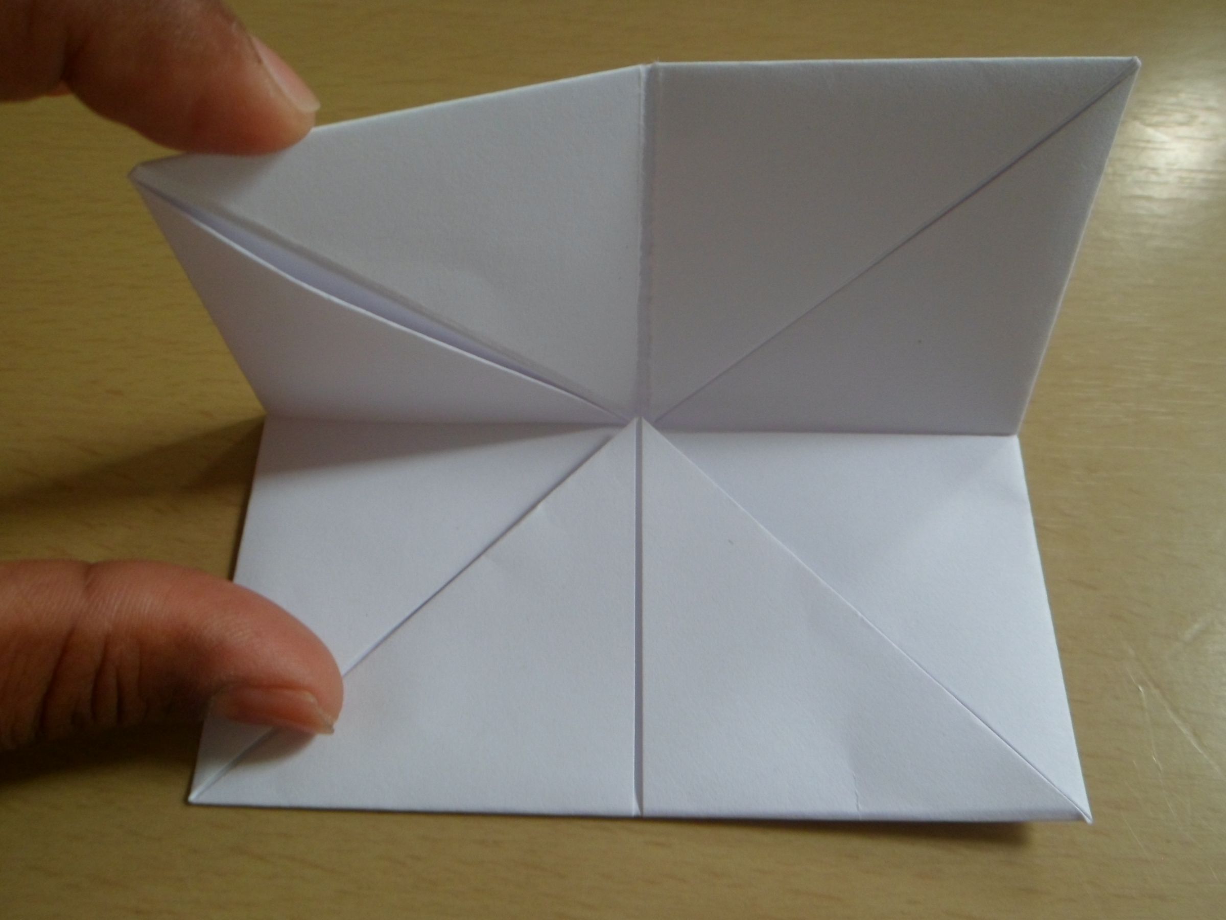 Origami Robo : 8 Steps - Instructables