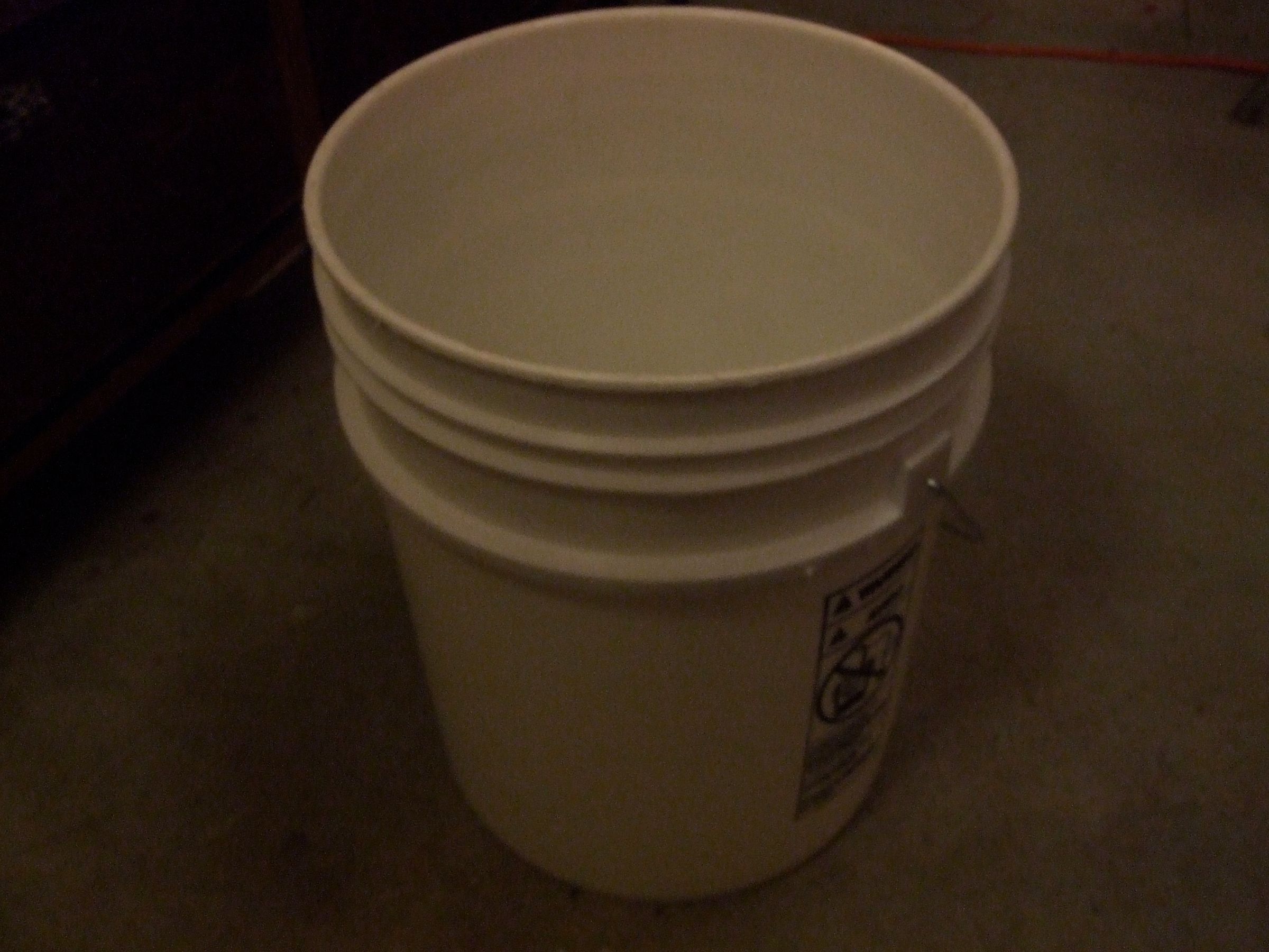The Bucket Lamp. : 6 Steps (with Pictures) - Instructables