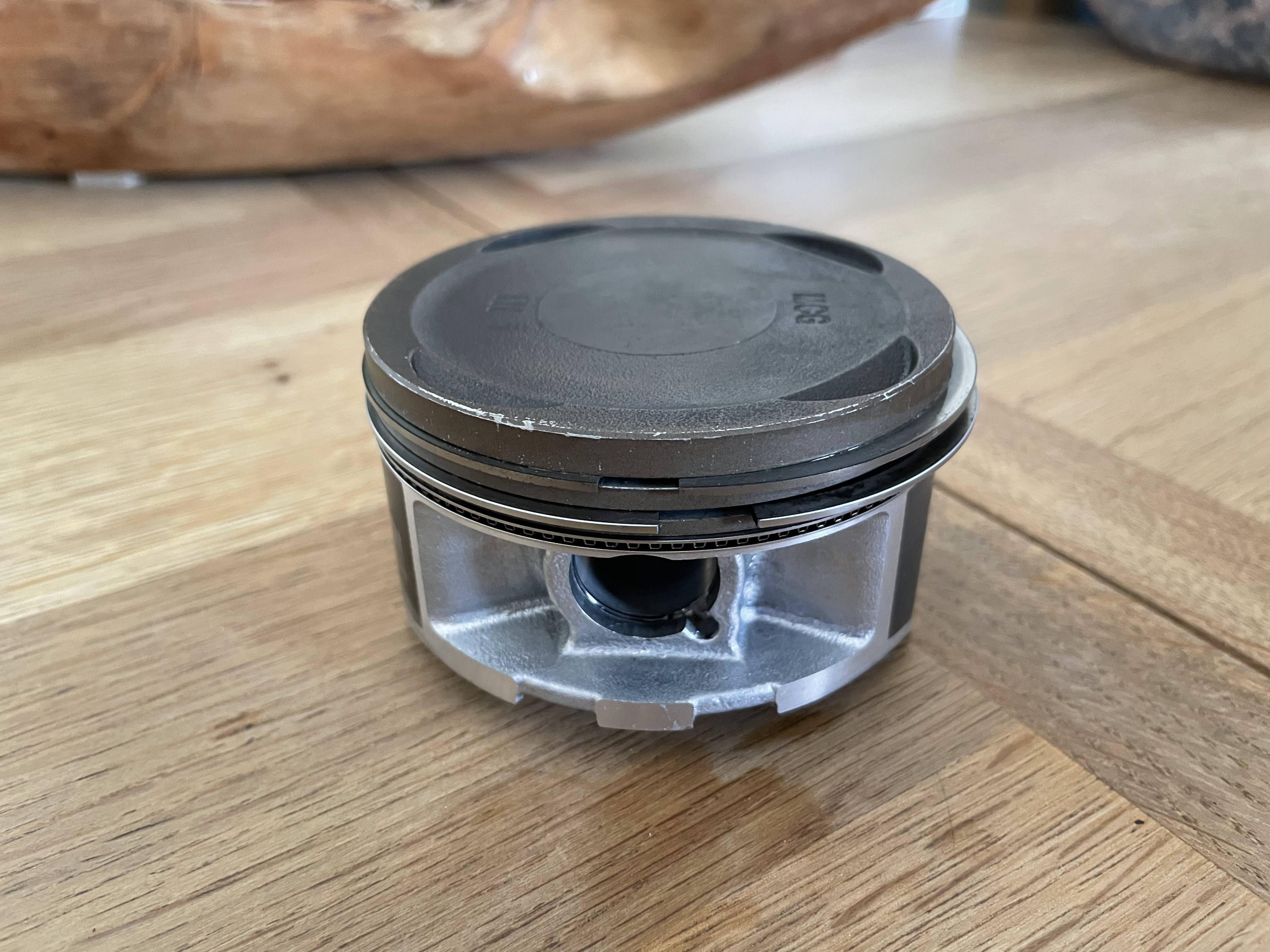 How to Install Piston Rings on a Four Stroke Piston. : 12 Steps (with ...