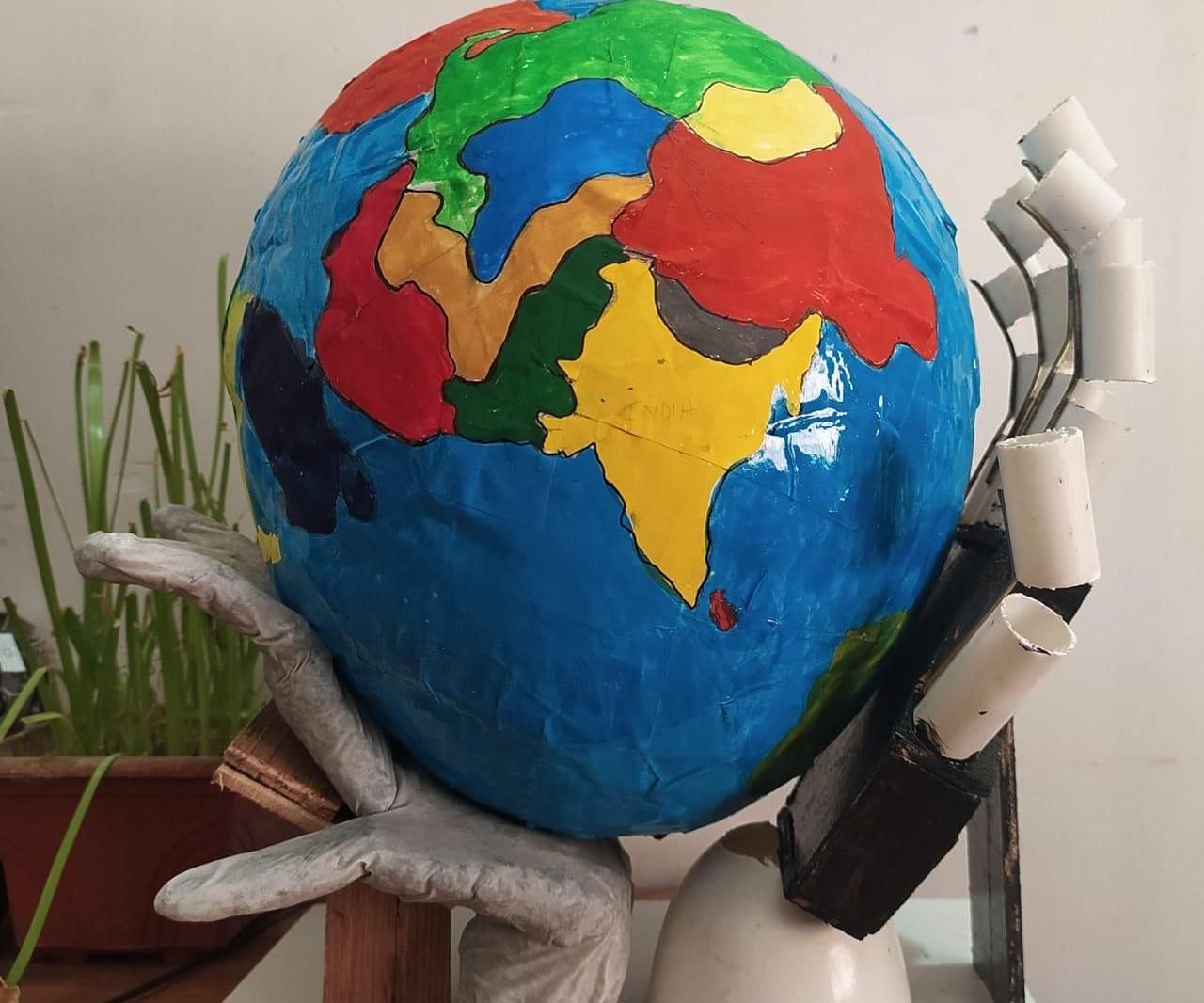 Model of Globe in Safer Hands : 4 Steps (with Pictures) - Instructables