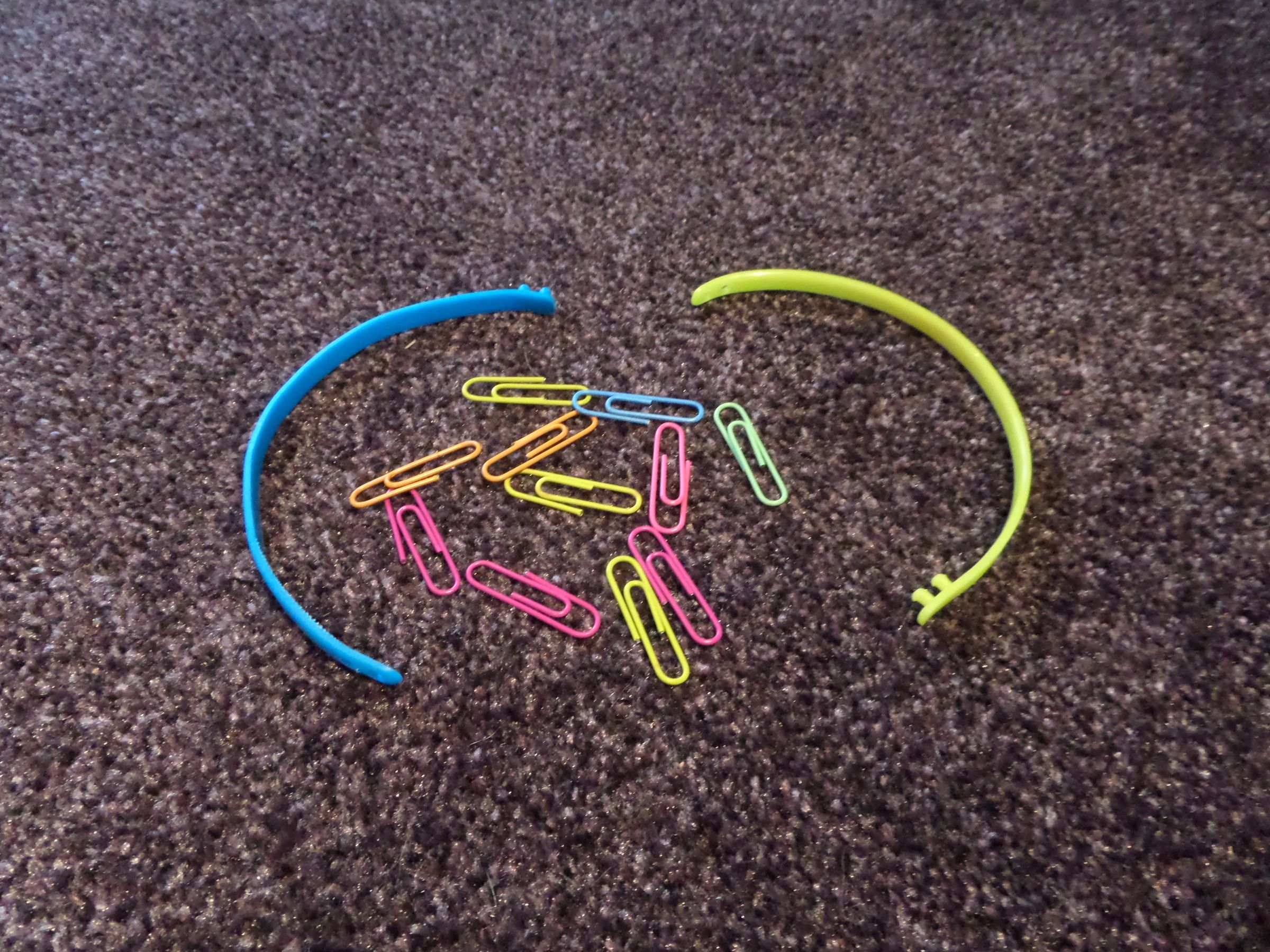 Handcuff--prop : 5 Steps (with Pictures) - Instructables