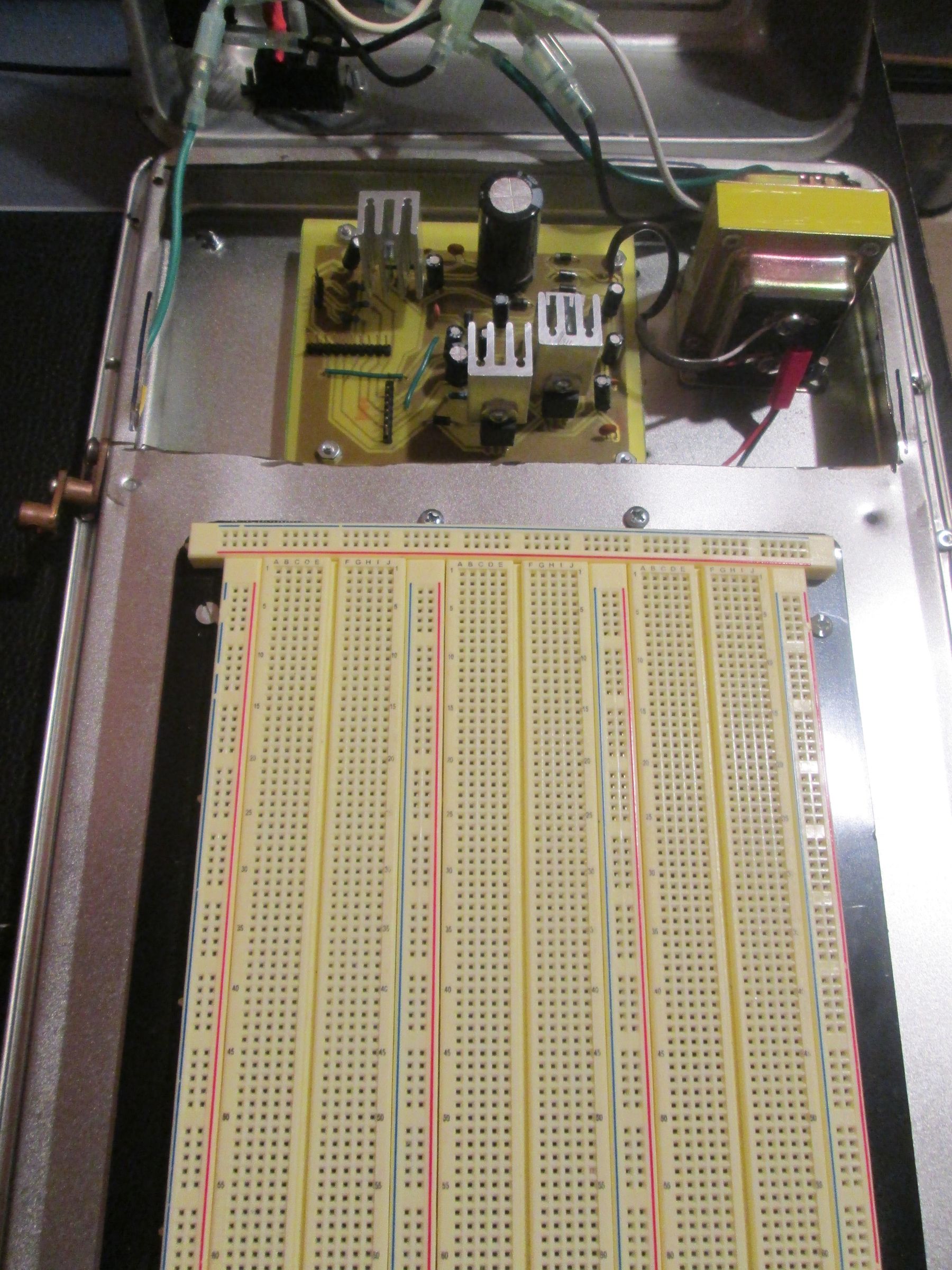 Powered Breadboard Workstation : 6 Steps (with Pictures) - Instructables