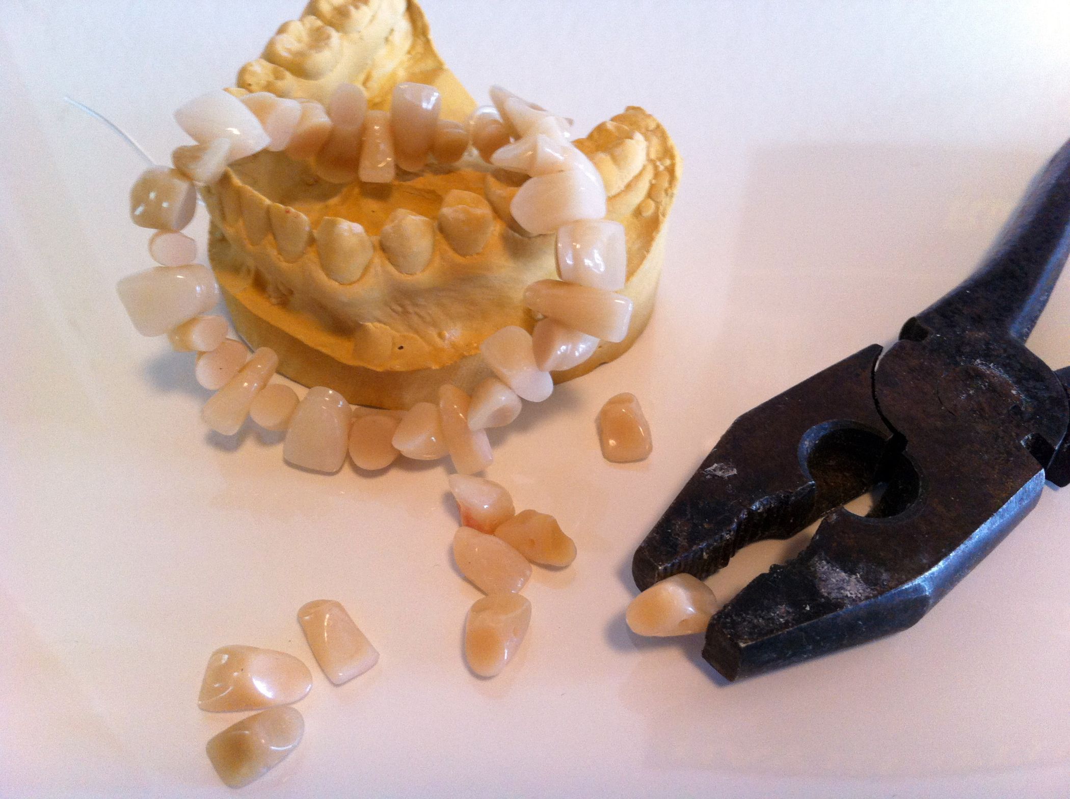 The Teethlet - a Bracelet Made of Teeth : 4 Steps (with Pictures ...