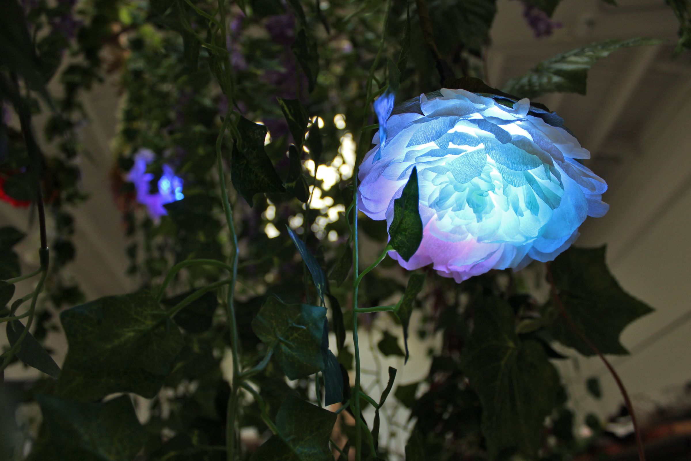 Glowing Paper Flowers : 10 Steps - Instructables