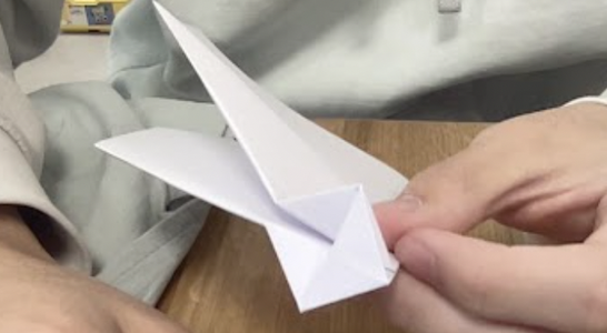 Paper Airplane With Longest Flight Time - Instructables