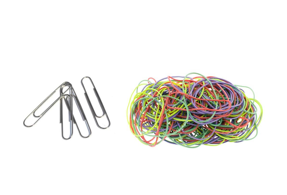Make a Simple But Very Strong Paper Clip Shooter : 4 Steps - Instructables