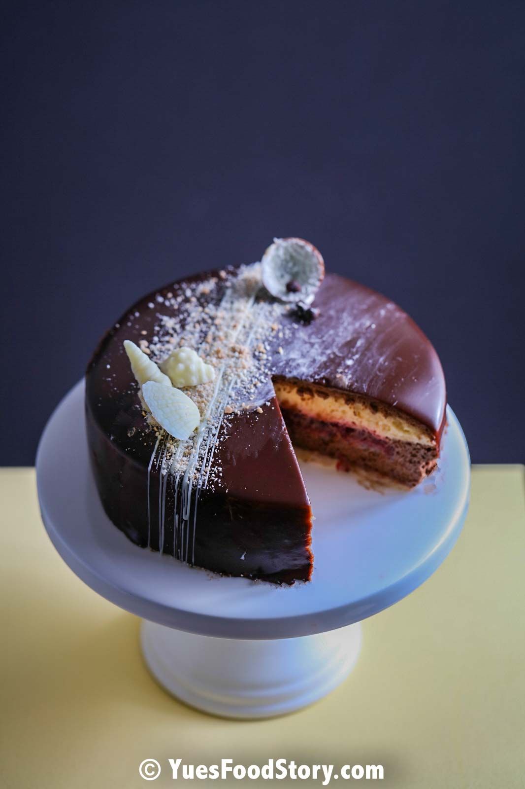 How to Make Cake Garnish With Tempered Chocolate : 7 Steps (with ...