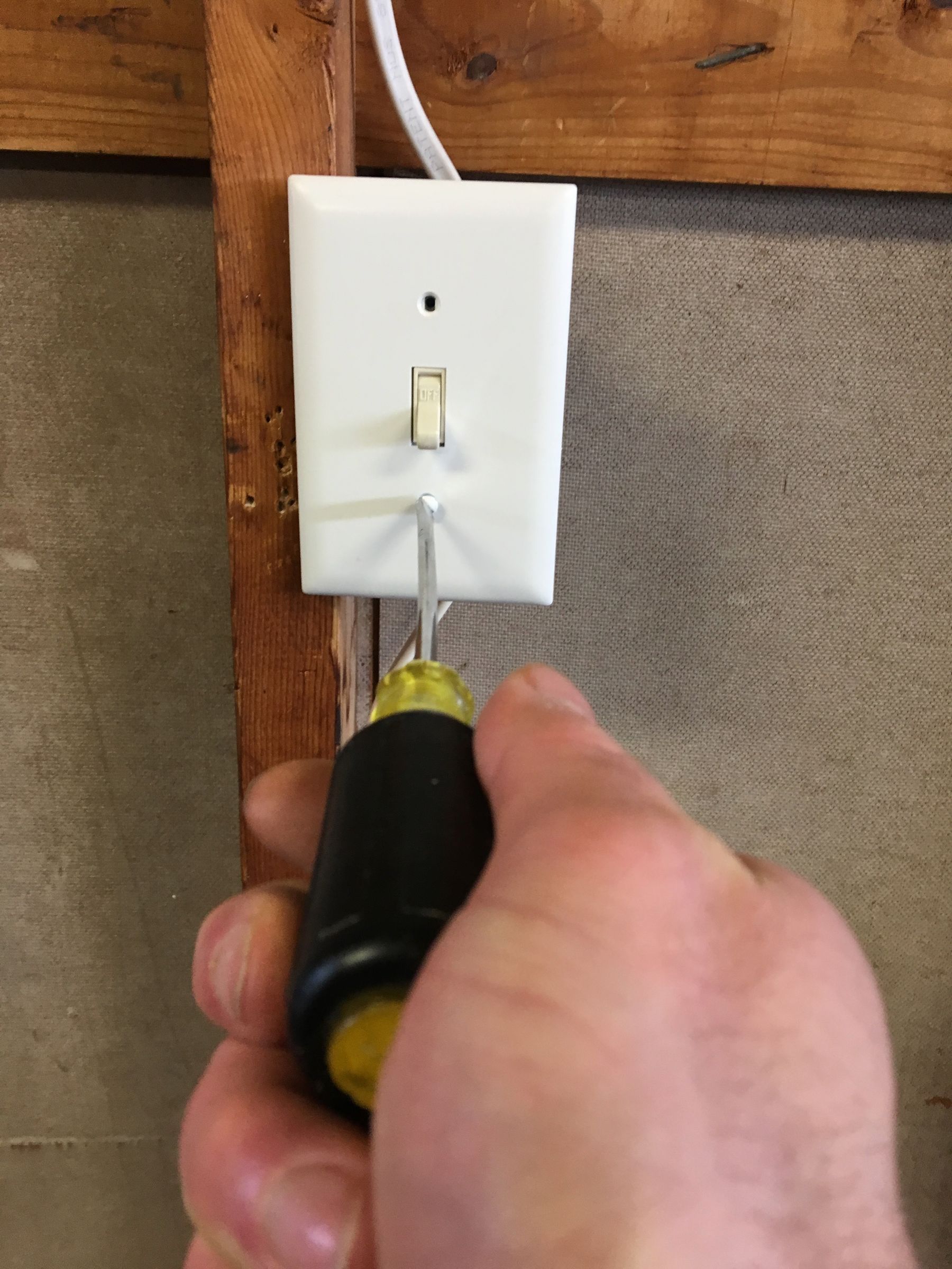 How to Replace a Single-Pole Light Switch (Residential Applications ...