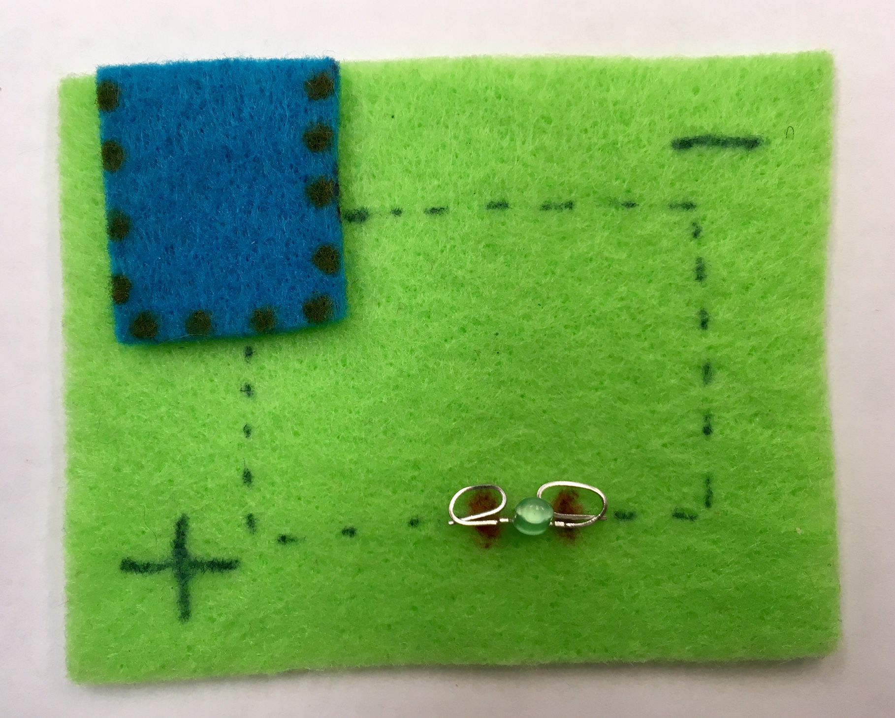 Simple Sewn Circuit : 4 Steps (with Pictures) - Instructables