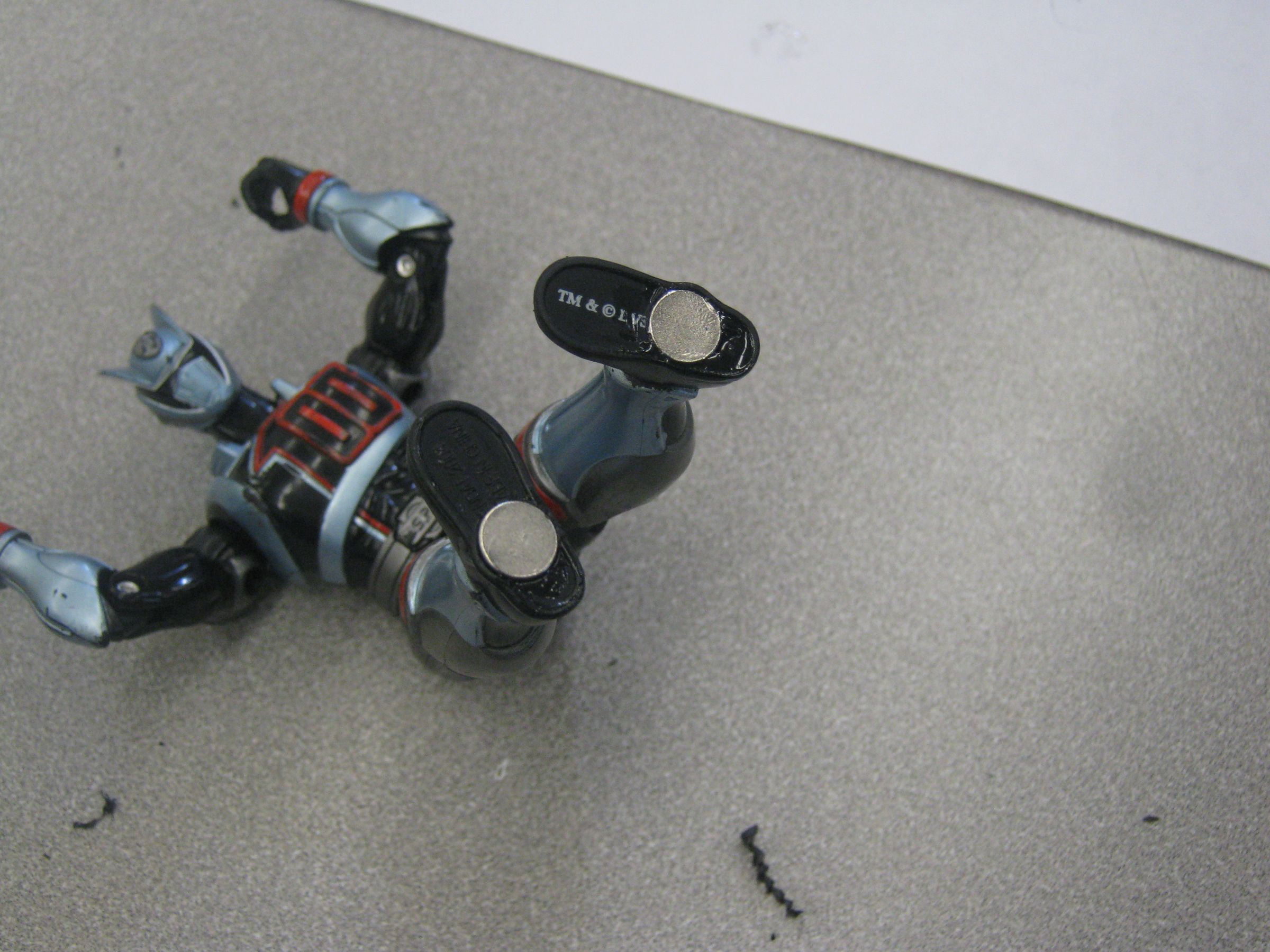 How To: Keep an Action Figure Standing! : 6 Steps - Instructables