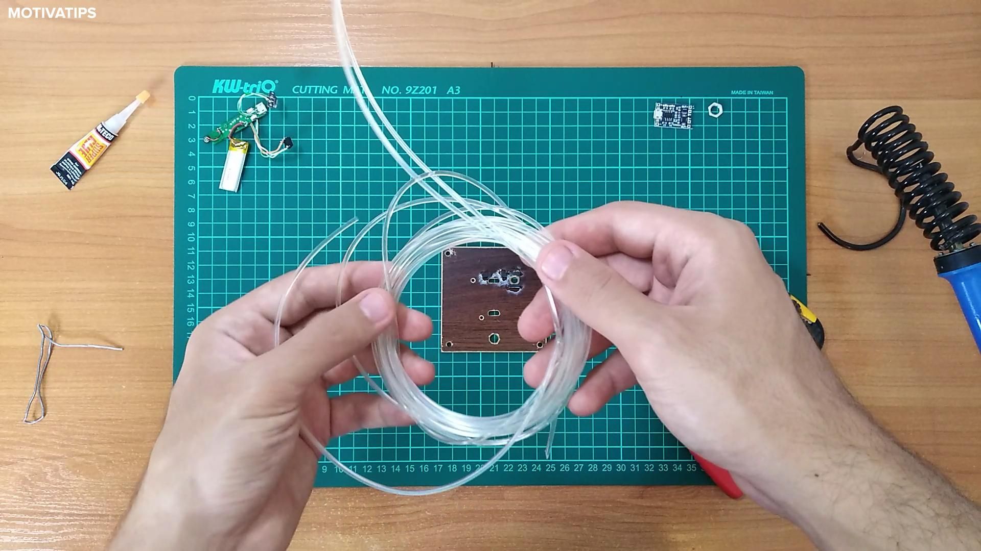 DIY Bluetooth Speaker (how-to) : 4 Steps (with Pictures) - Instructables