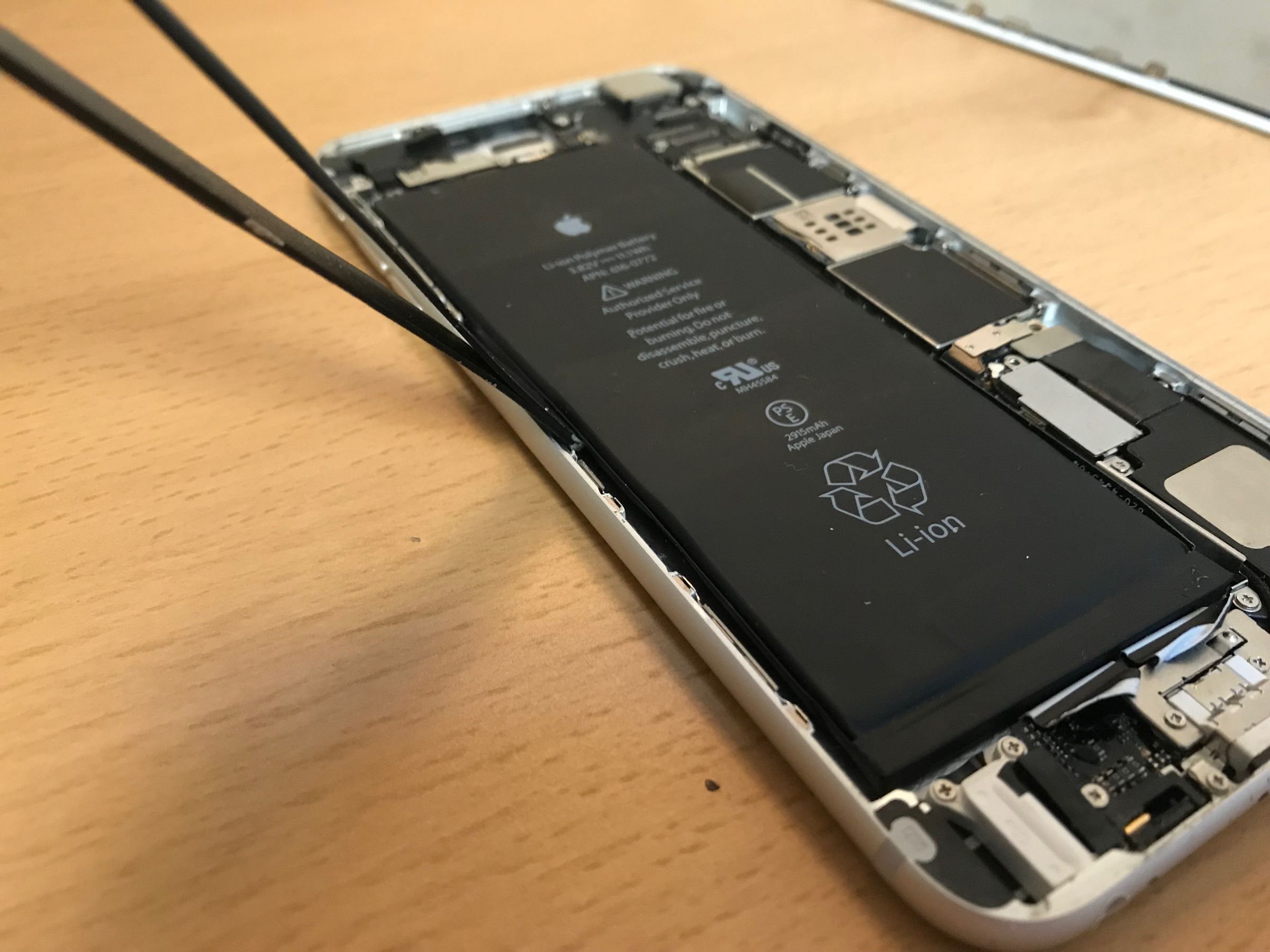 IPhone 6 Plus Battery Replacement: Guide to Replace the Internal ...