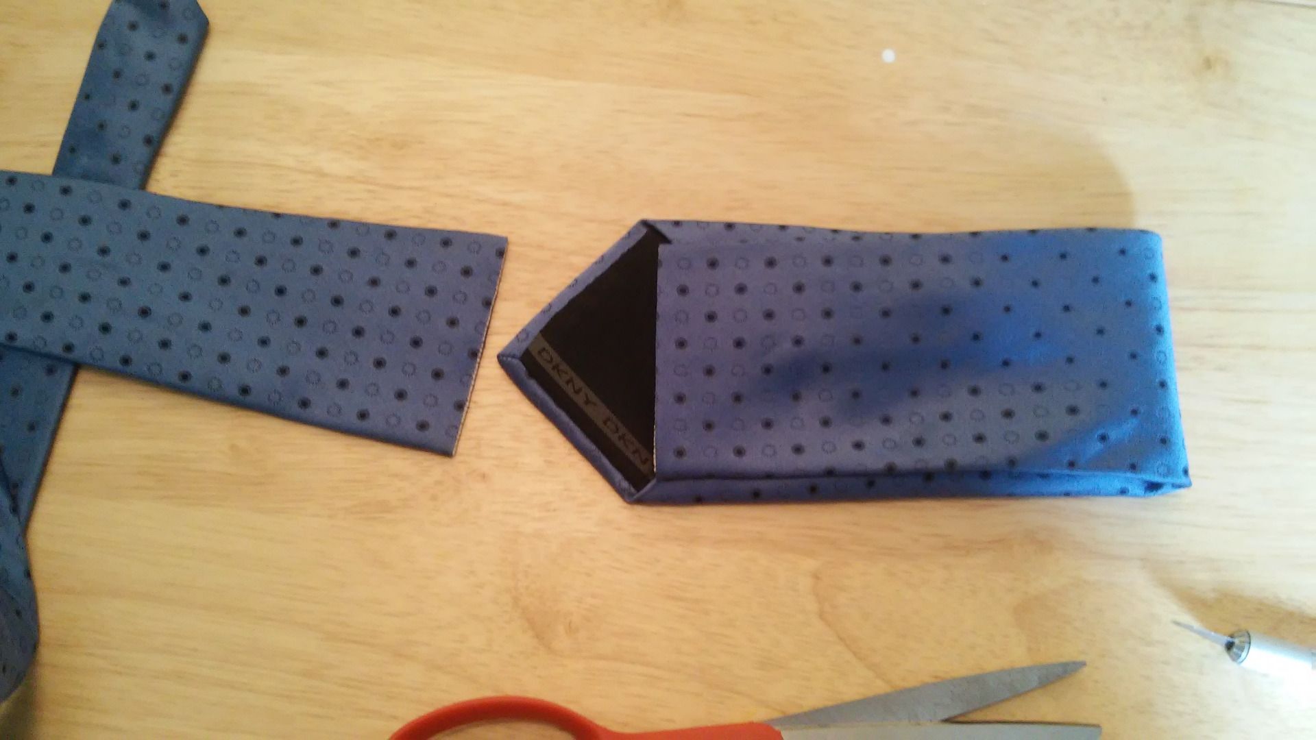 DIY Wallet With Old Ties : 8 Steps (with Pictures) - Instructables