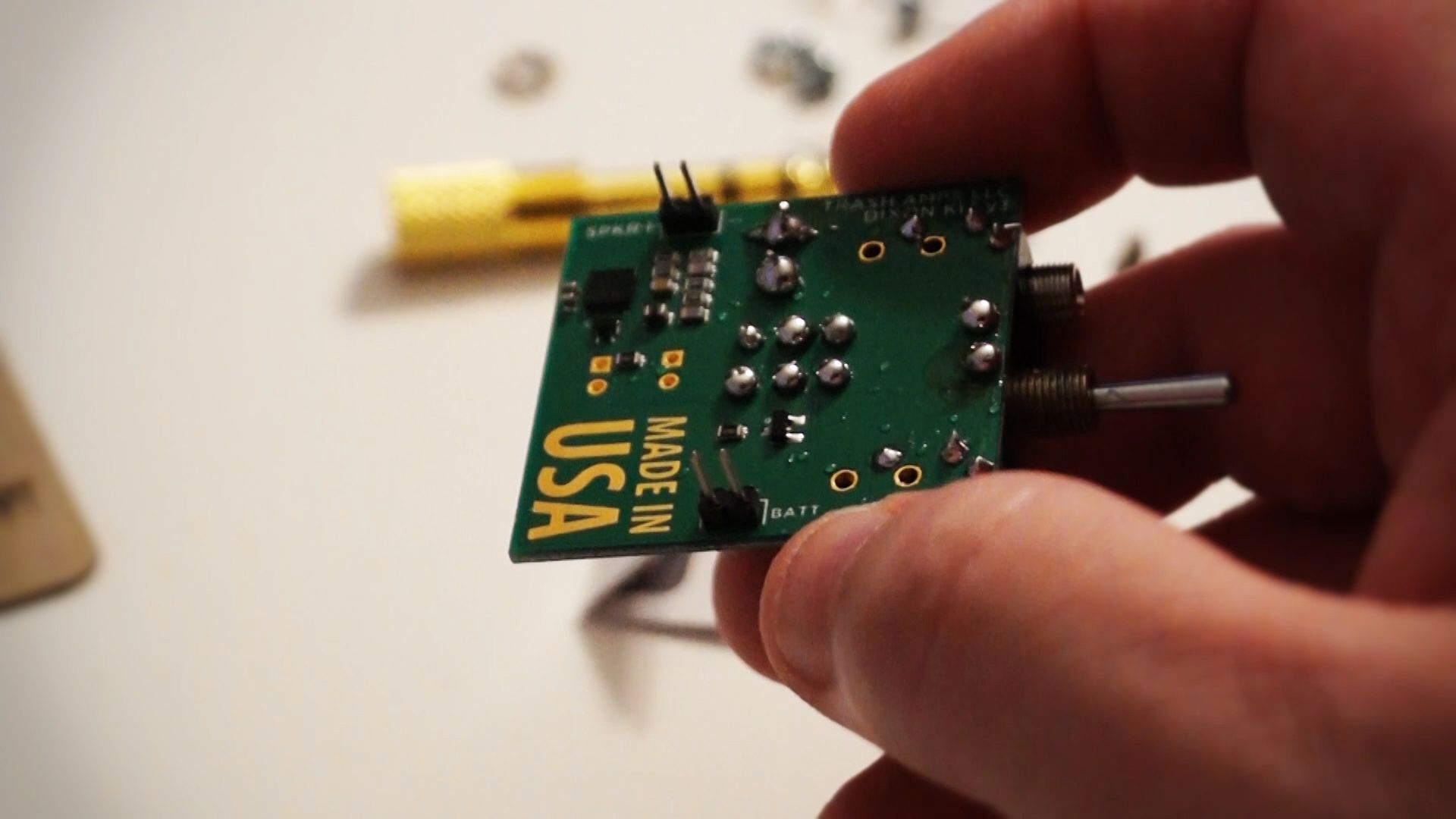 Make a Guitar/MP3 Player Amplifier From a TRASH AMPS Kit : 5 Steps ...