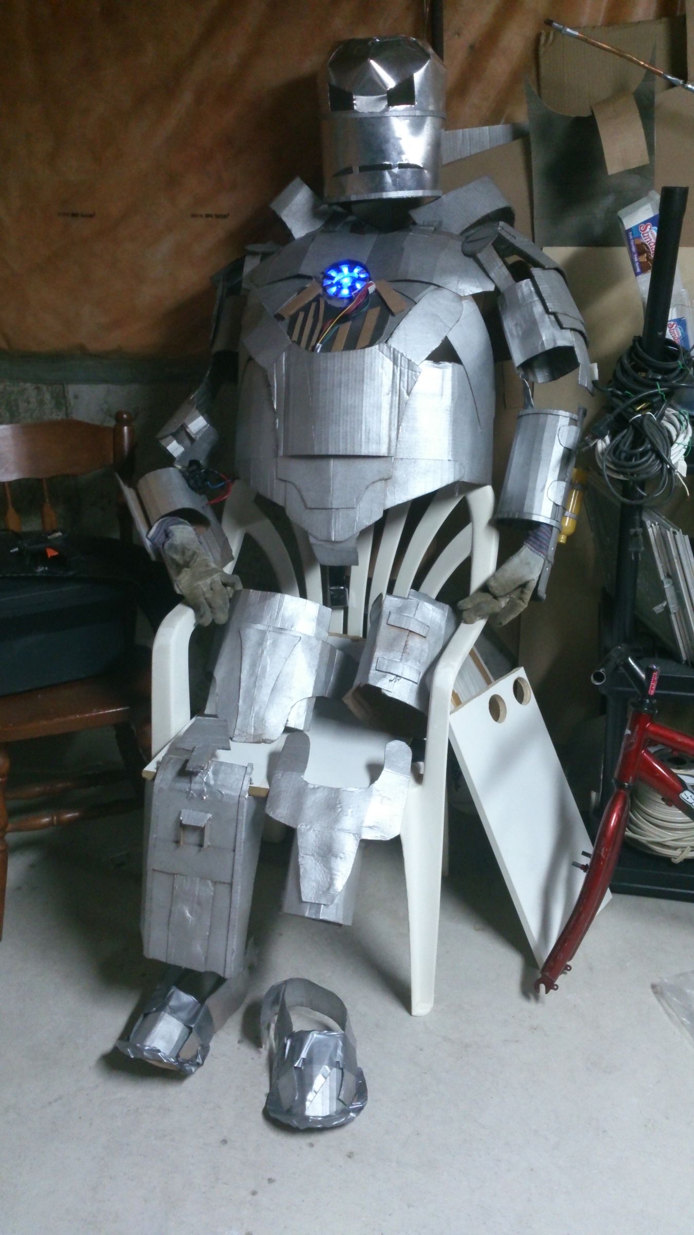 The Mark 1 Iron Man Suit! : 9 Steps - Instructables