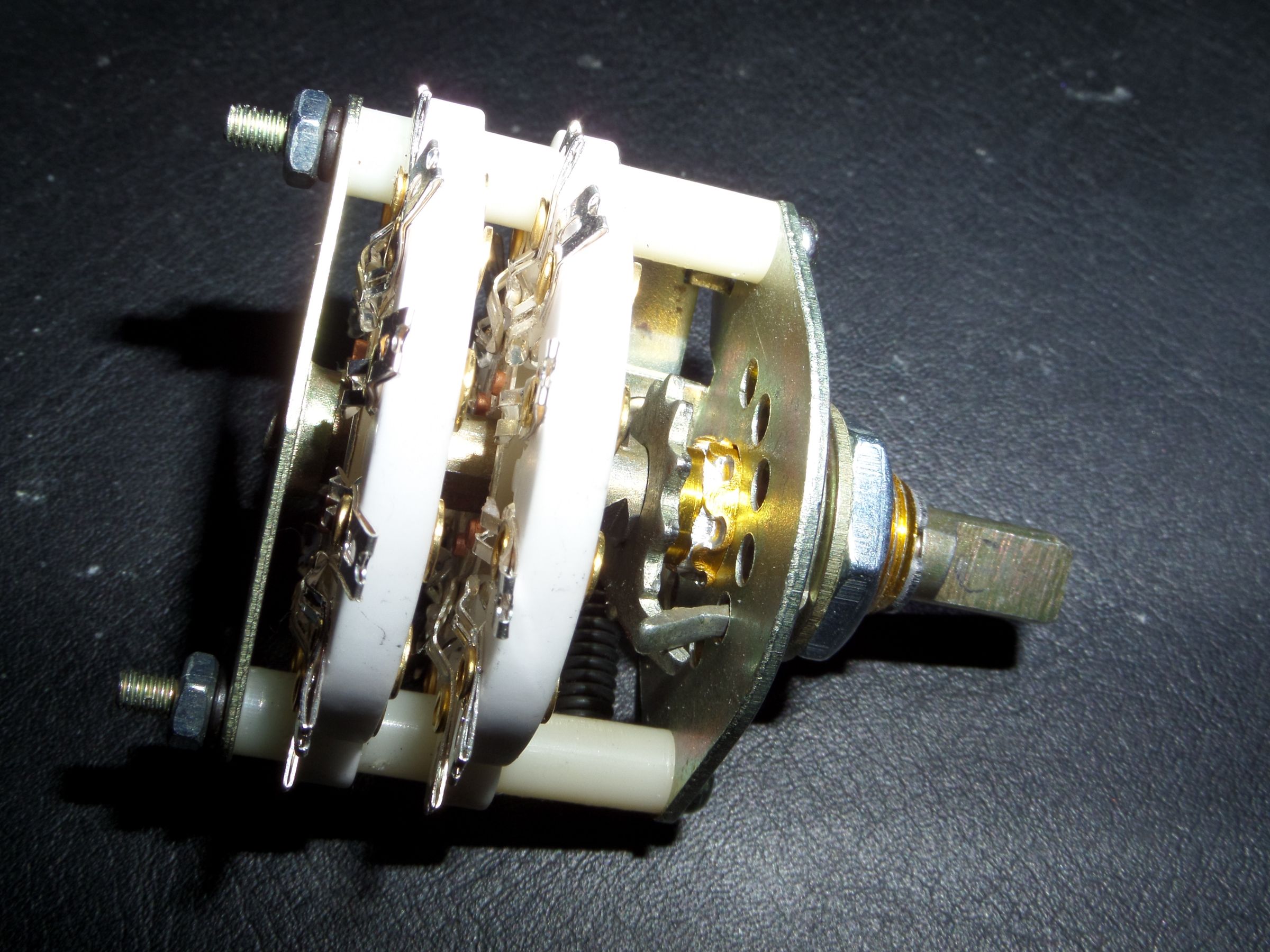 Rotary USB Selector : 5 Steps (with Pictures) - Instructables