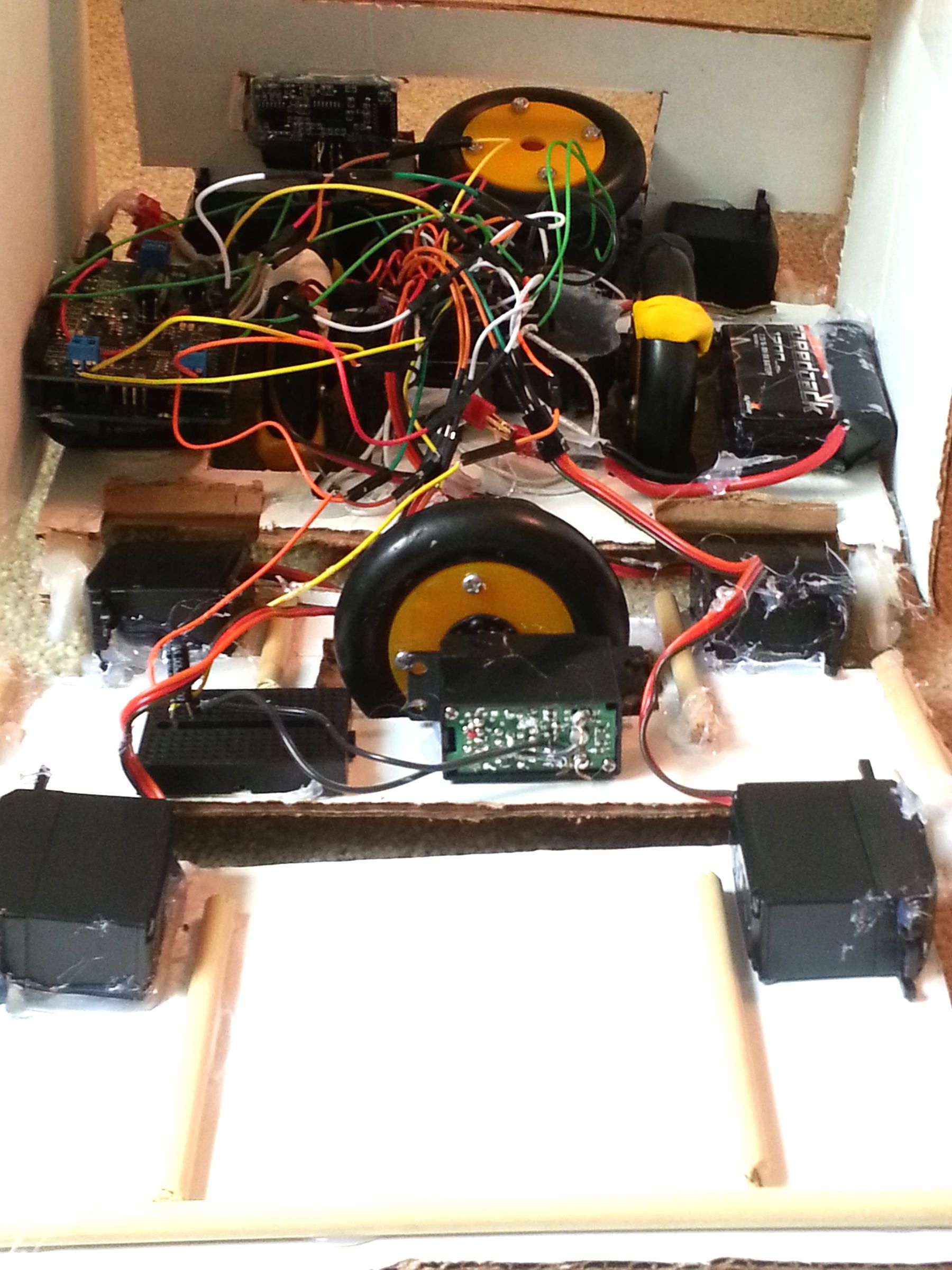 OmniWorm: an Omni-directional Robot Inchworm : 5 Steps - Instructables