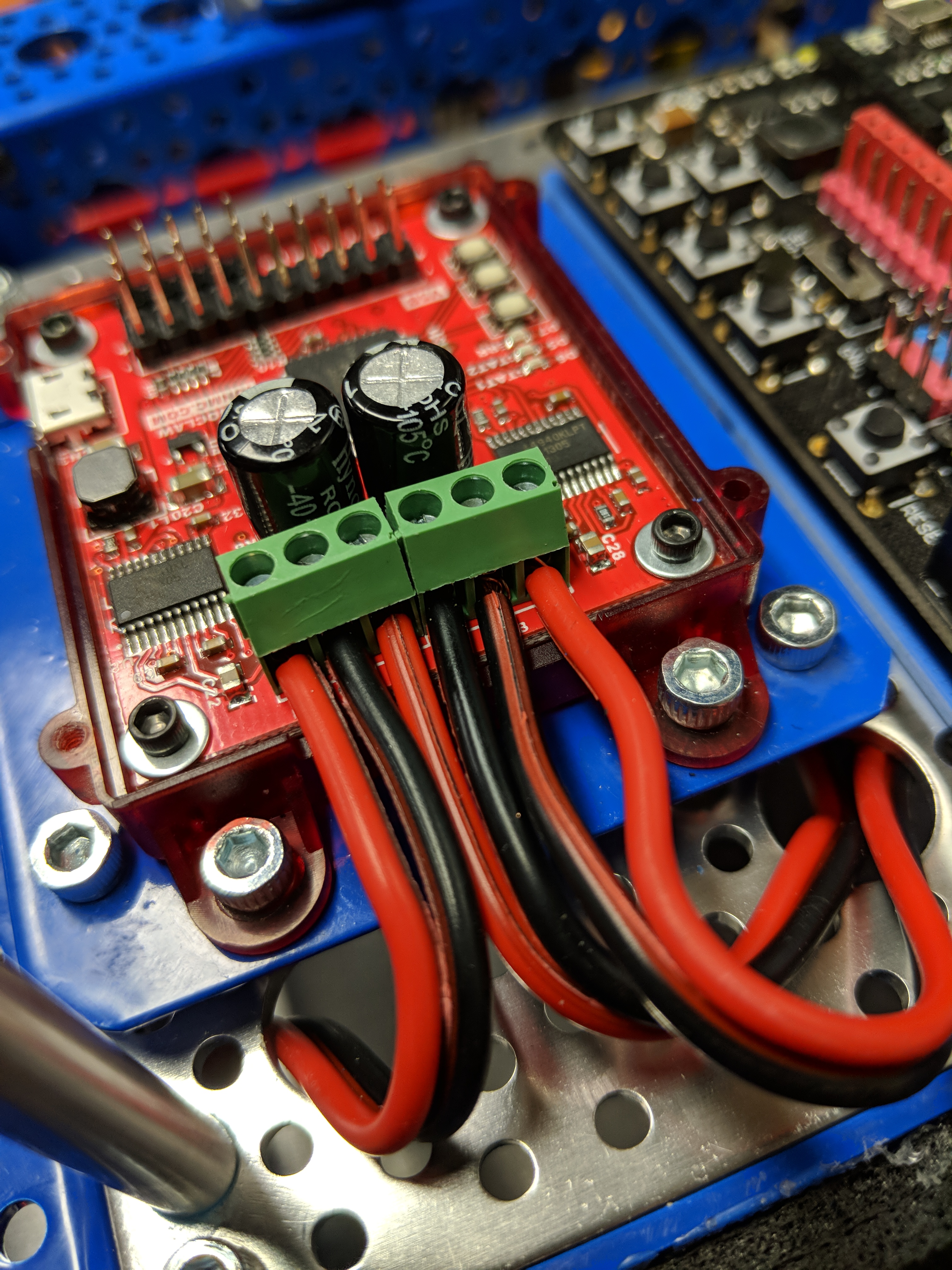 Trackbot Mk V : 8 Steps (with Pictures) - Instructables