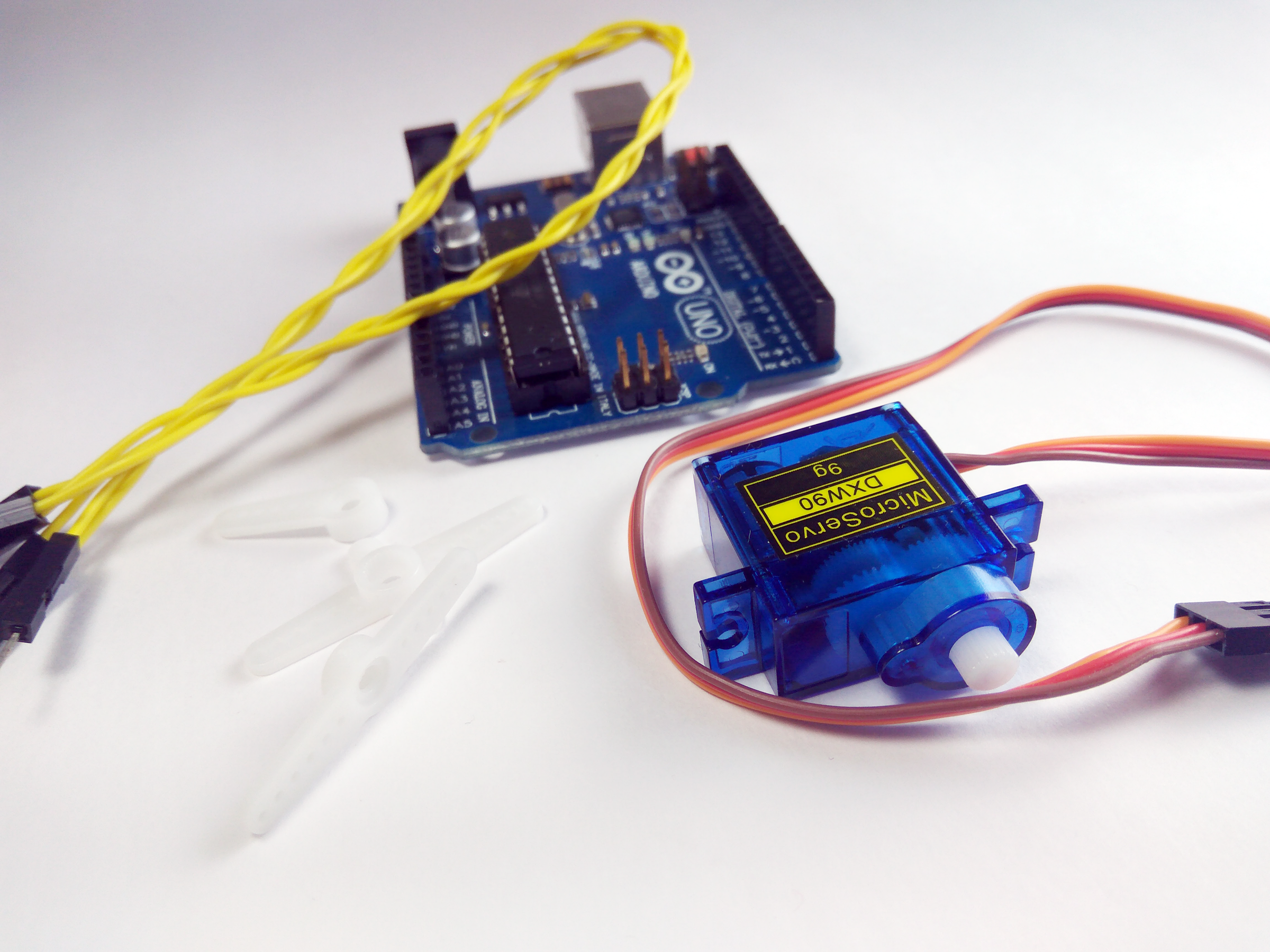 Interfacing Servo to Arduino Uno : 5 Steps (with Pictures) - Instructables