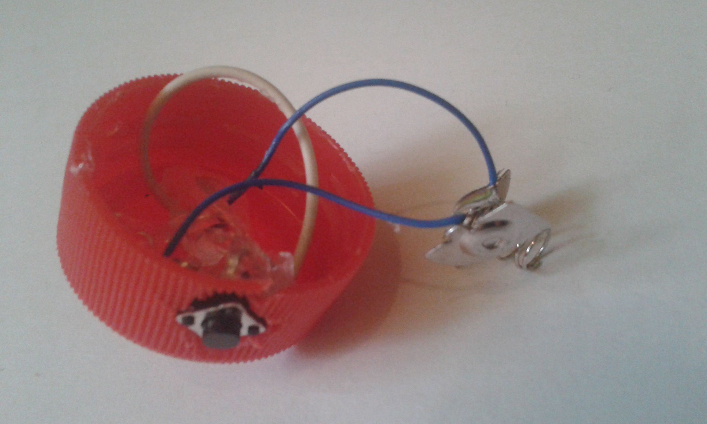DIY LED Flashlight : 5 Steps - Instructables