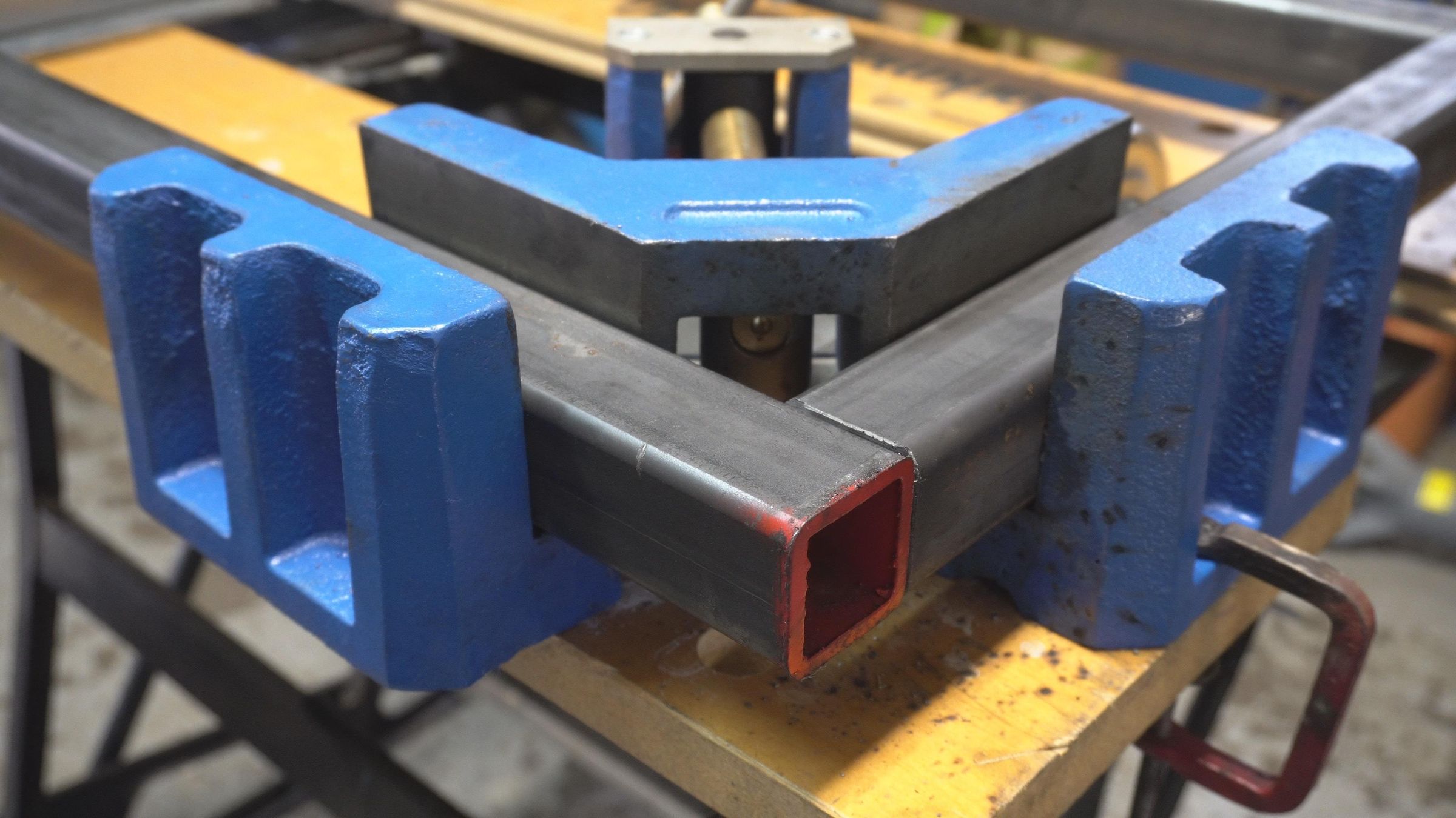 Building a Sturdy Lathe Stand : 6 Steps (with Pictures) - Instructables