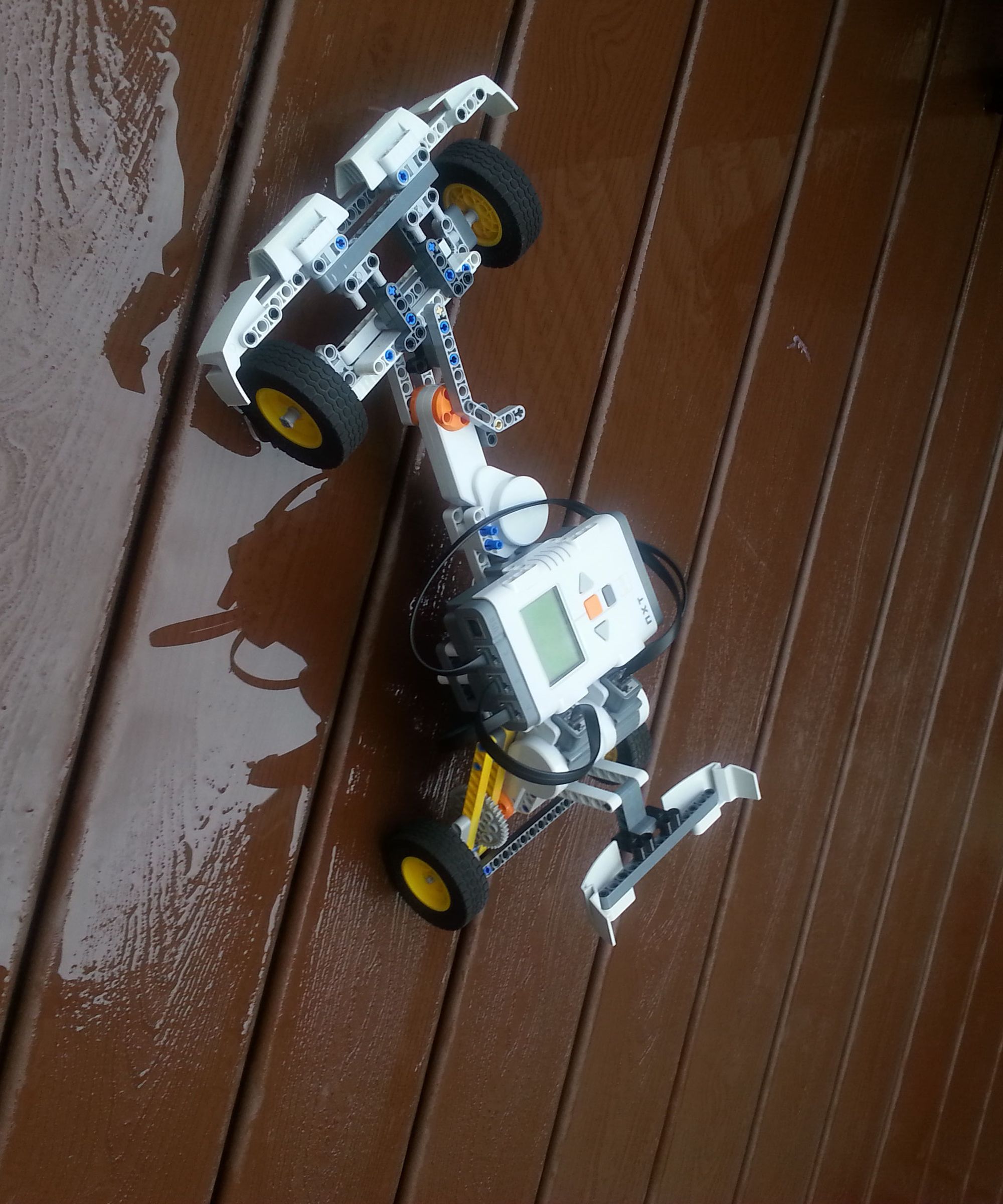 Phone Controlled NXT F1 Car!!! : 9 Steps - Instructables
