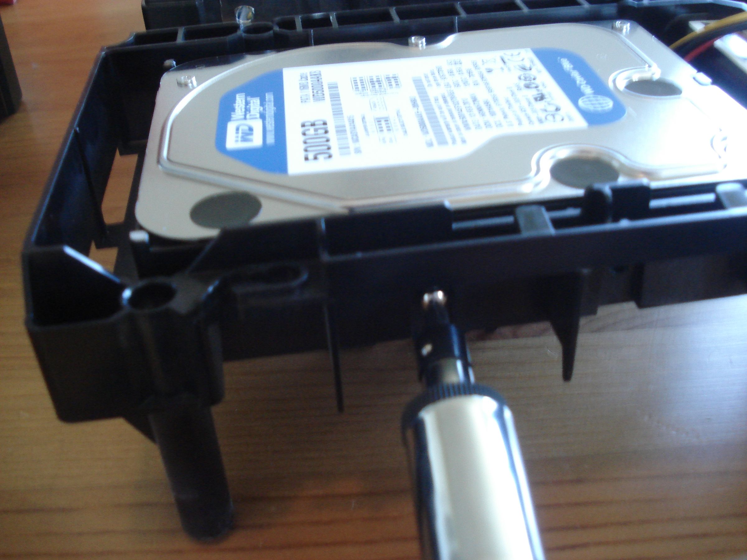 Original XBOX Hard Drive Upgrade : 10 Steps - Instructables