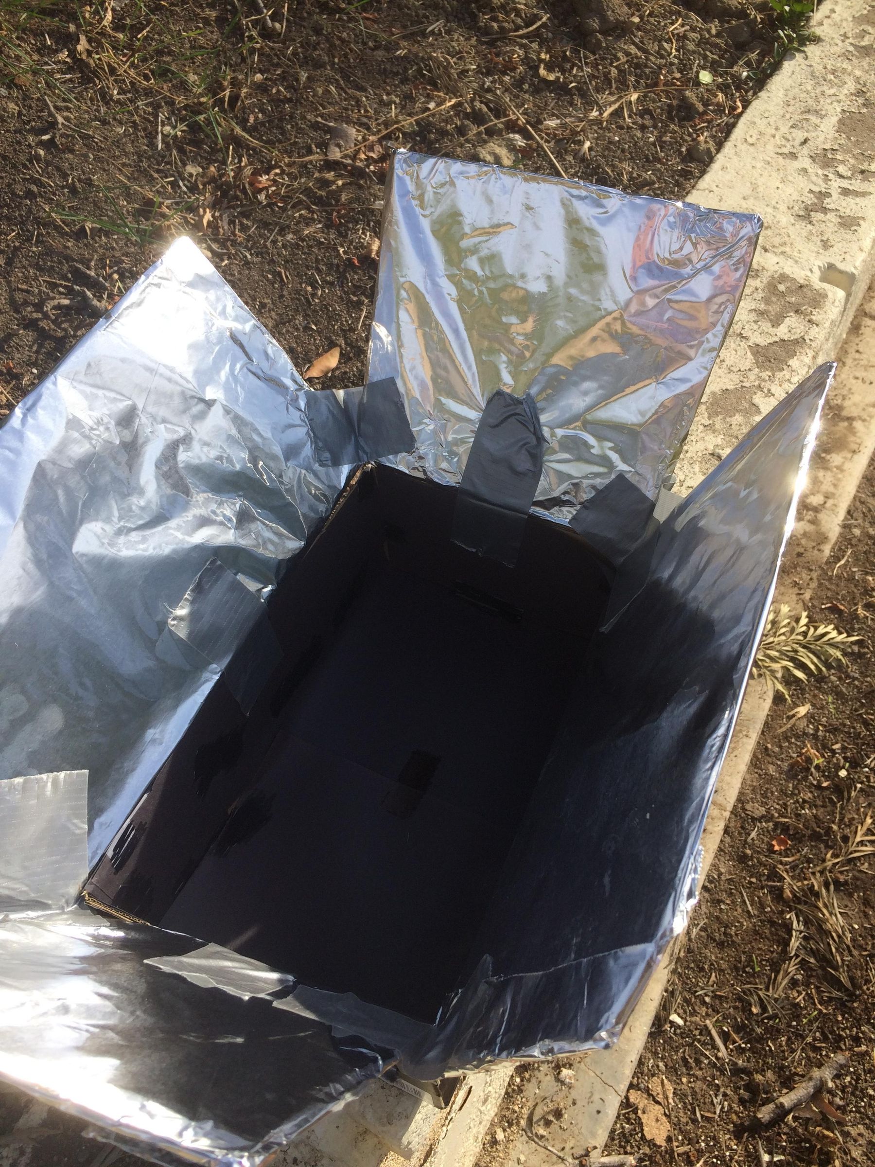 How to Build a Solar Oven in 15 Minutes (easy) : 5 Steps - Instructables