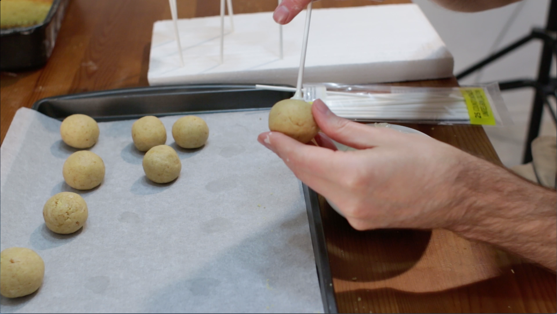 Homemade Cake Pops : 8 Steps (with Pictures) - Instructables