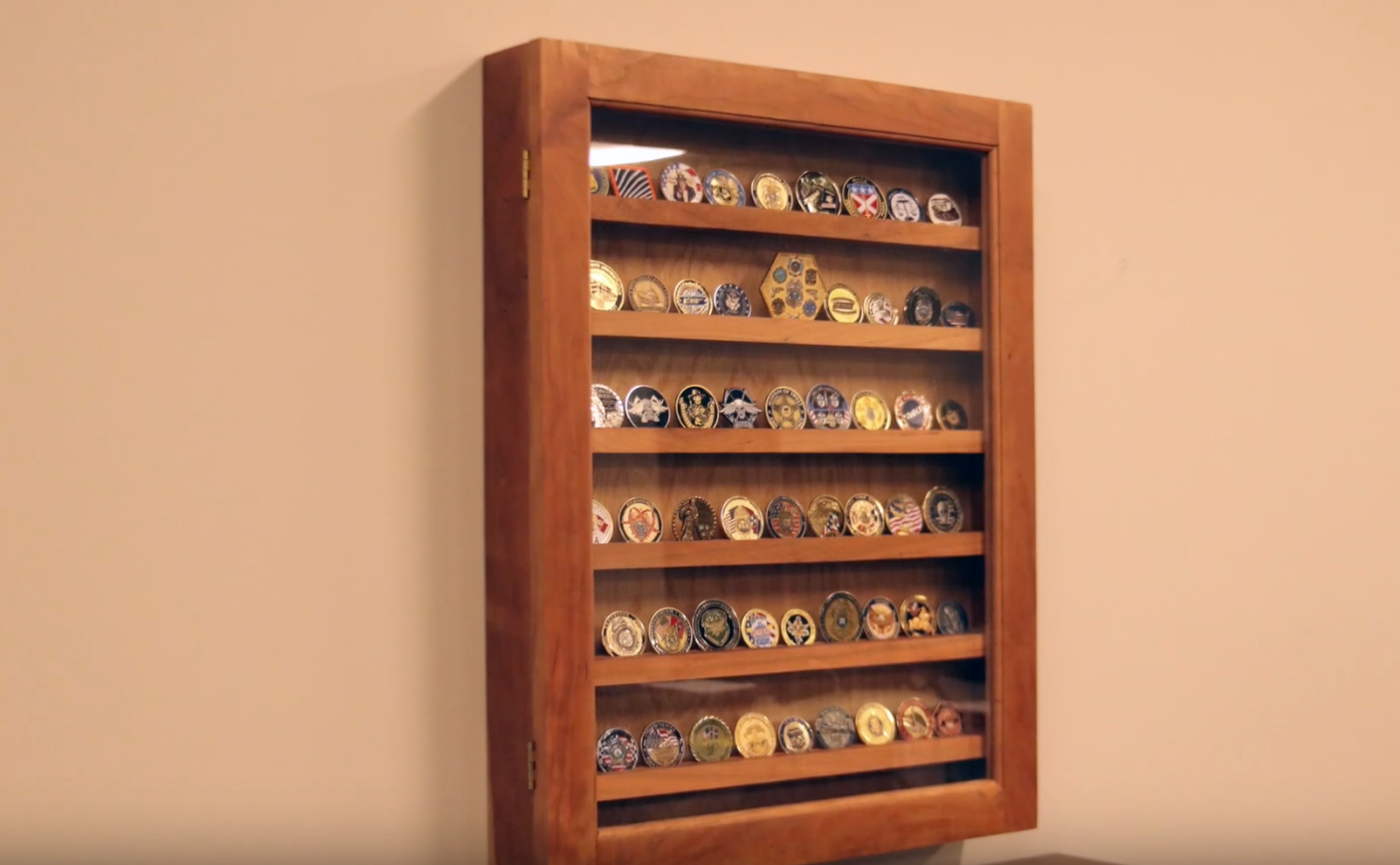 DIY Wall Mount Display Cabinet - Free Plans! : 7 Steps - Instructables