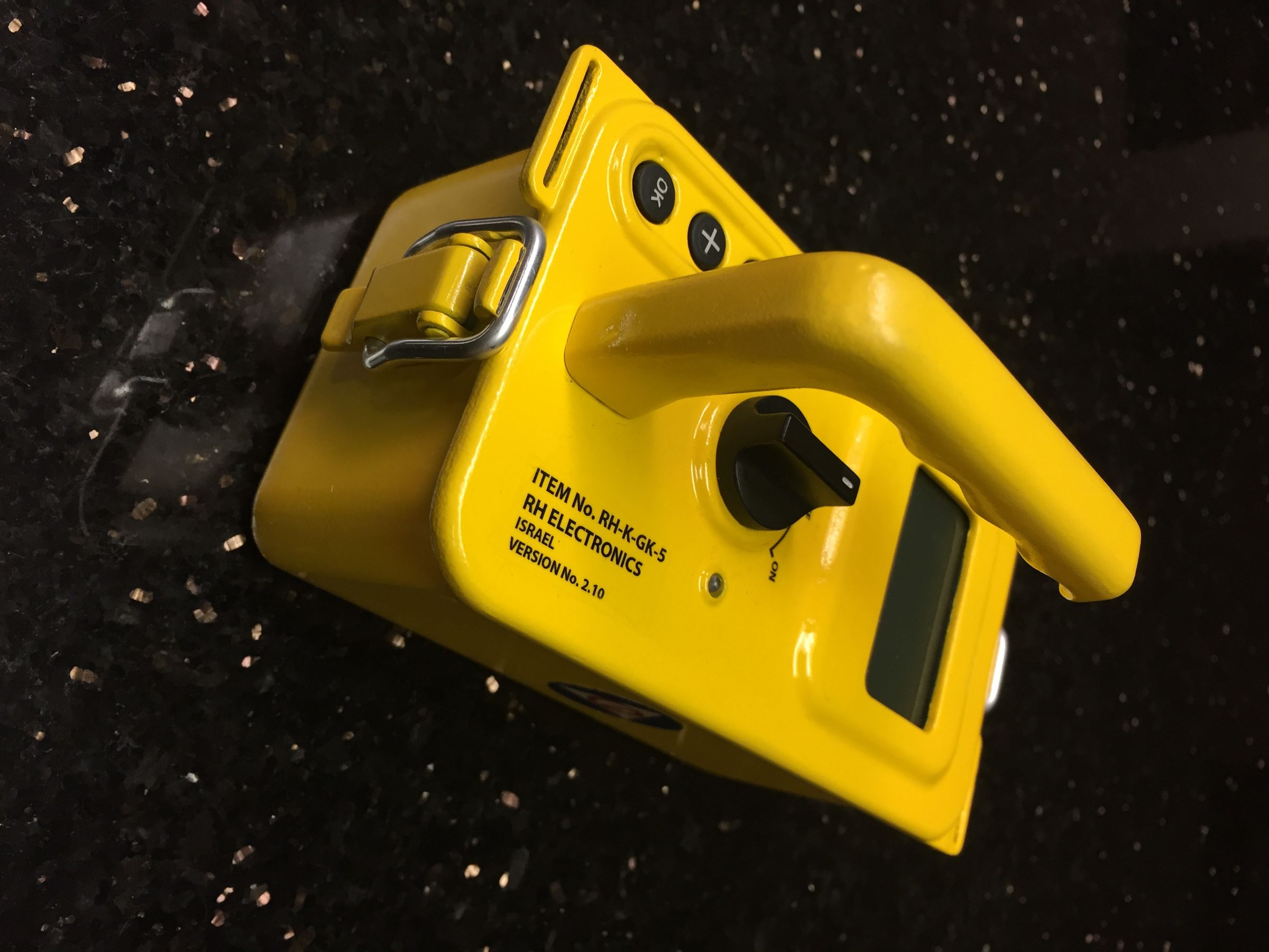 Mini Digital Geiger Counter : 6 Steps (with Pictures) - Instructables
