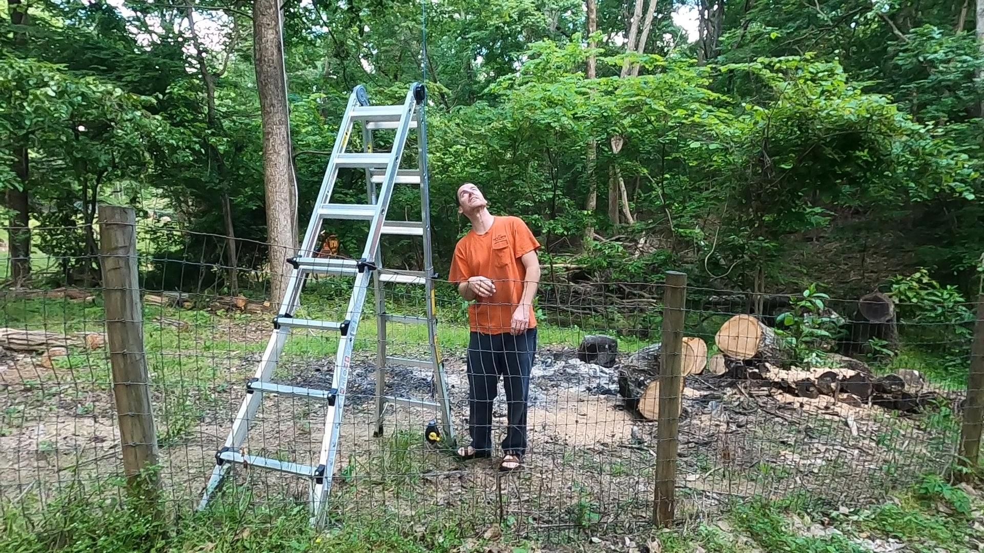 Backyard Treehouse With Zip Line, Trap Door, and Sliding Door : 25 ...