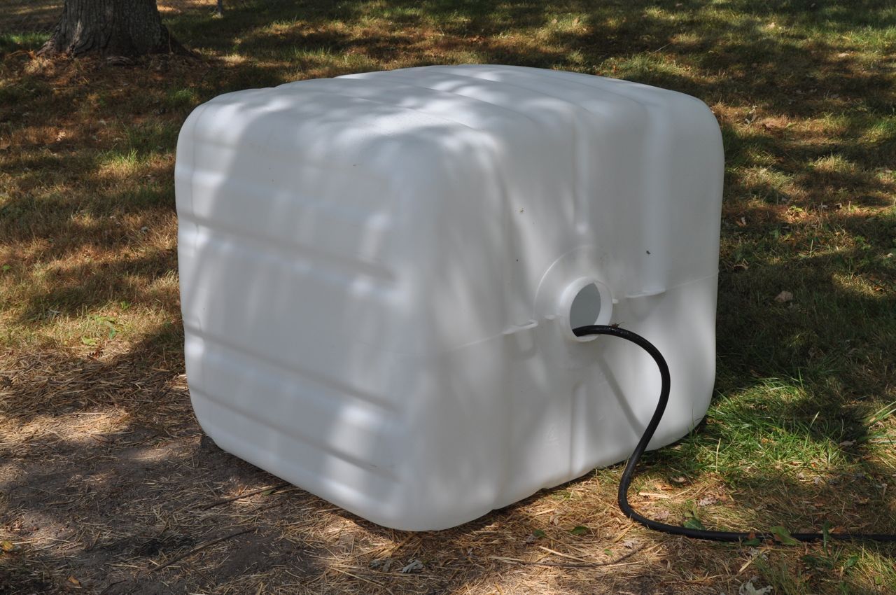 DIY 275 Gallon Rainwater Collection : 5 Steps (with Pictures ...