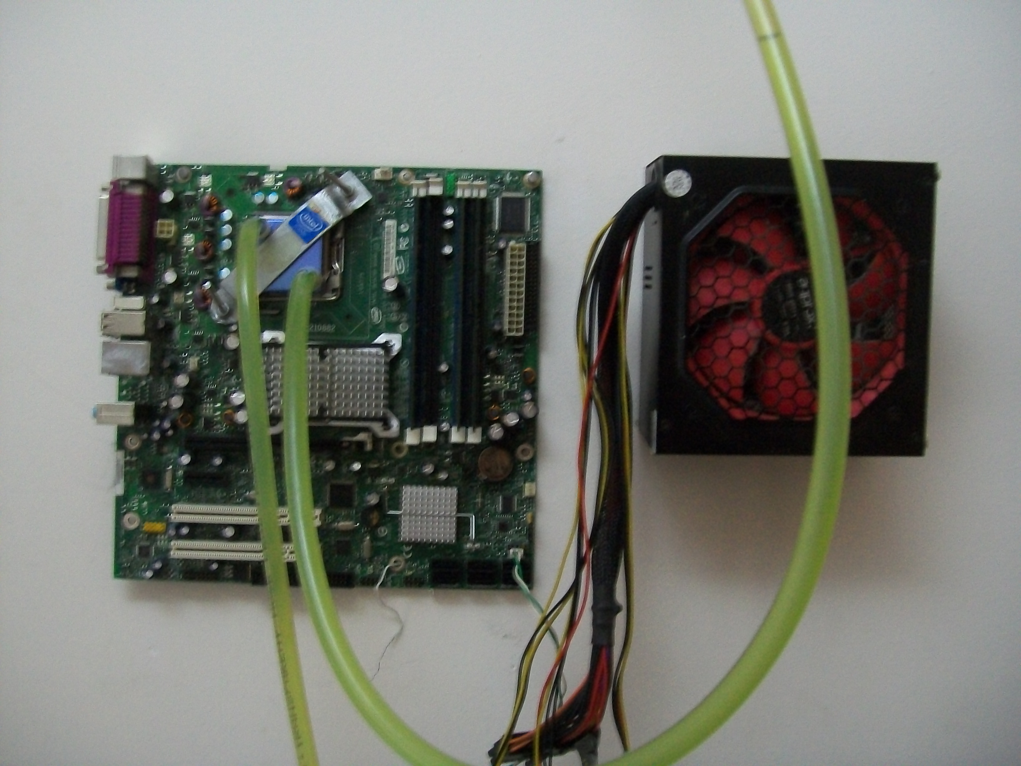 DIY Wall Mounted Water Cooled Computer : 5 Steps (with Pictures ...