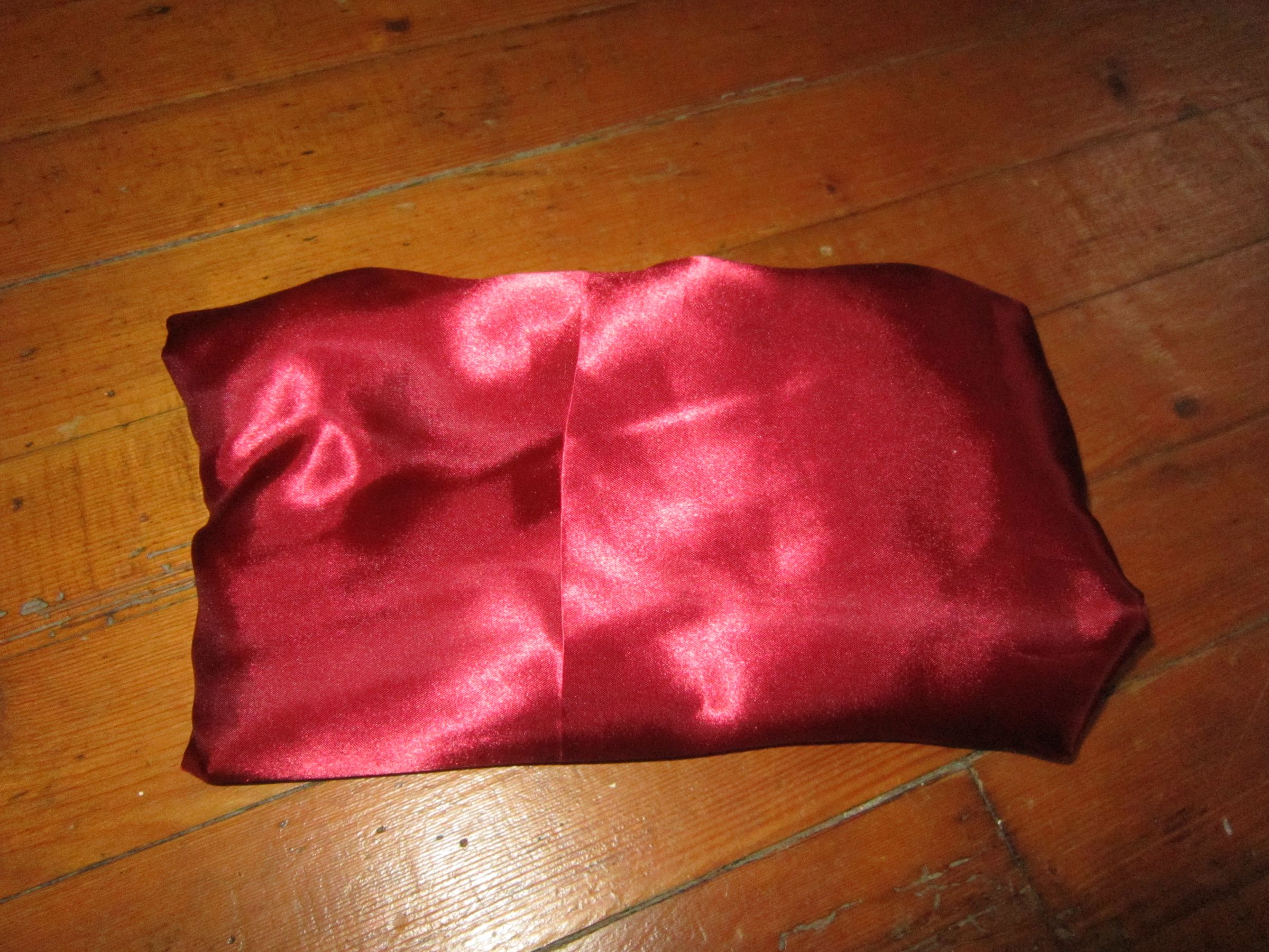 Custom-Fit Padded Gift Box : 4 Steps - Instructables