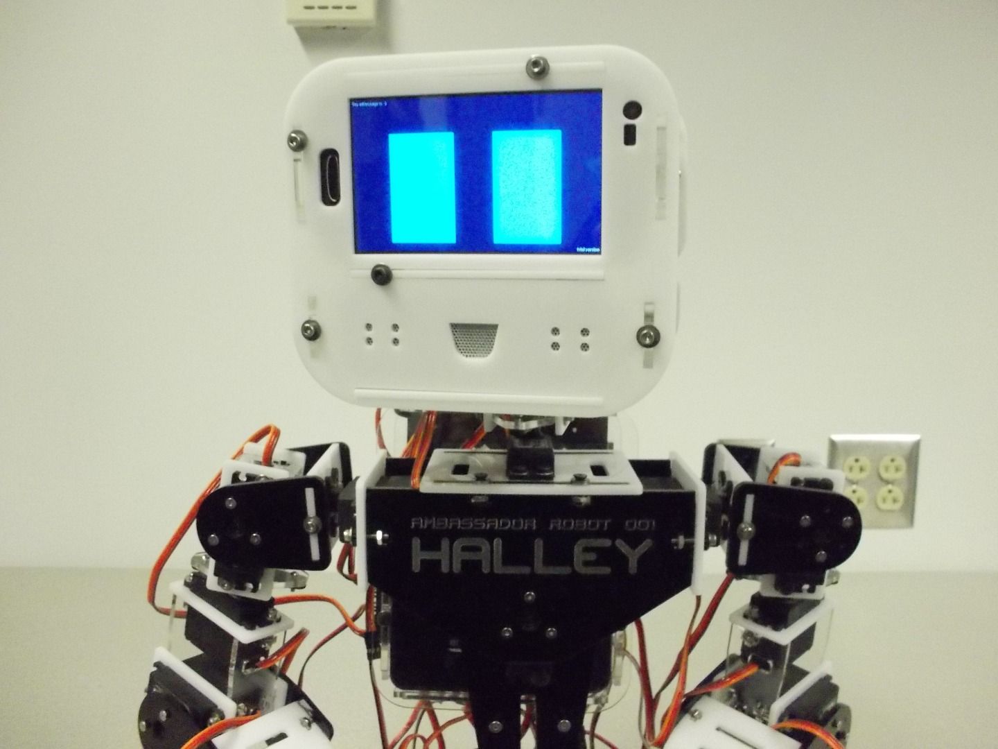 Halley: Ambassador Robot 001 : 18 Steps (with Pictures) - Instructables