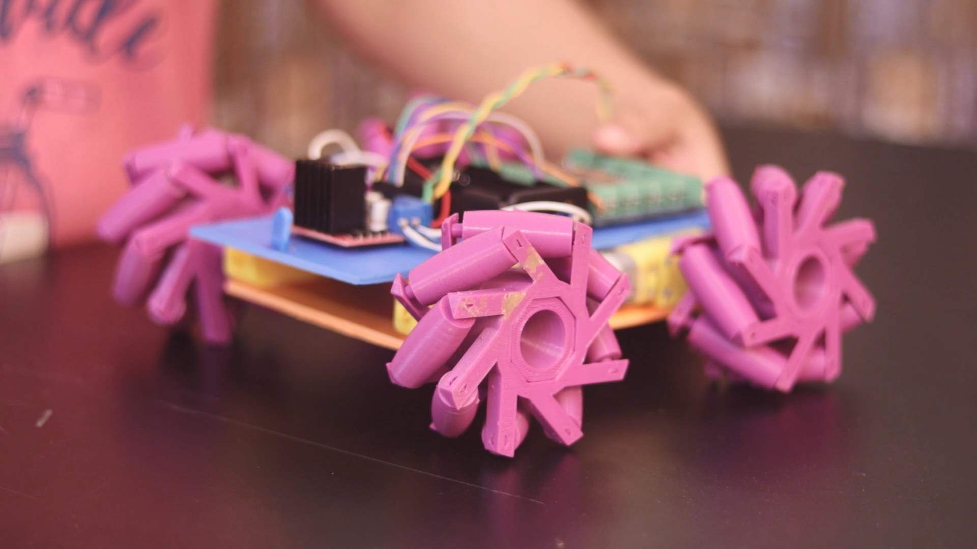 Wifi Controlled SUMO BOT : 8 Steps - Instructables