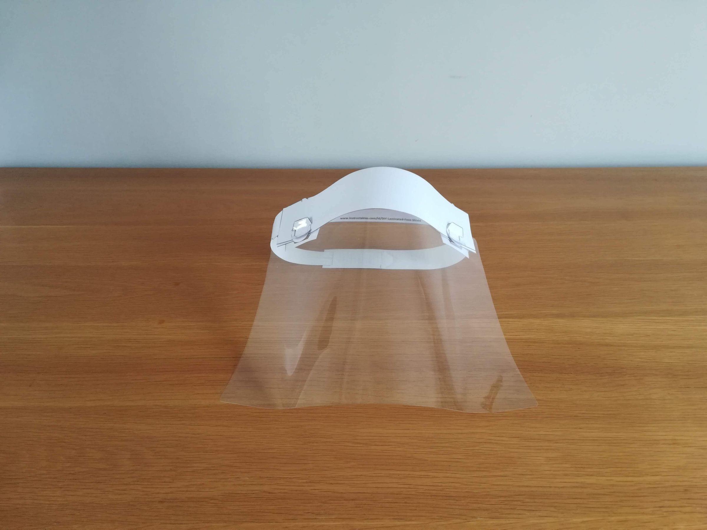 DIY Face Shield - Emergency PPE Made Using an A4 Printer and Laminator ...