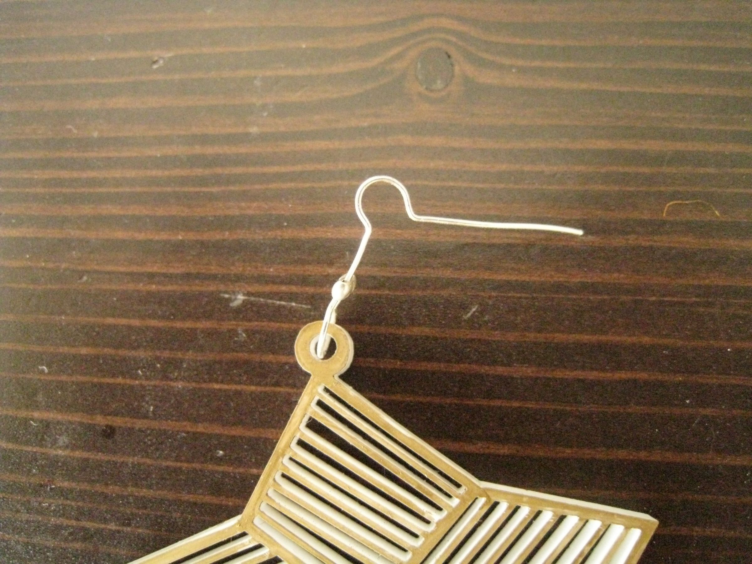 How to Make Earrings With Pre-made Pendants : 6 Steps - Instructables