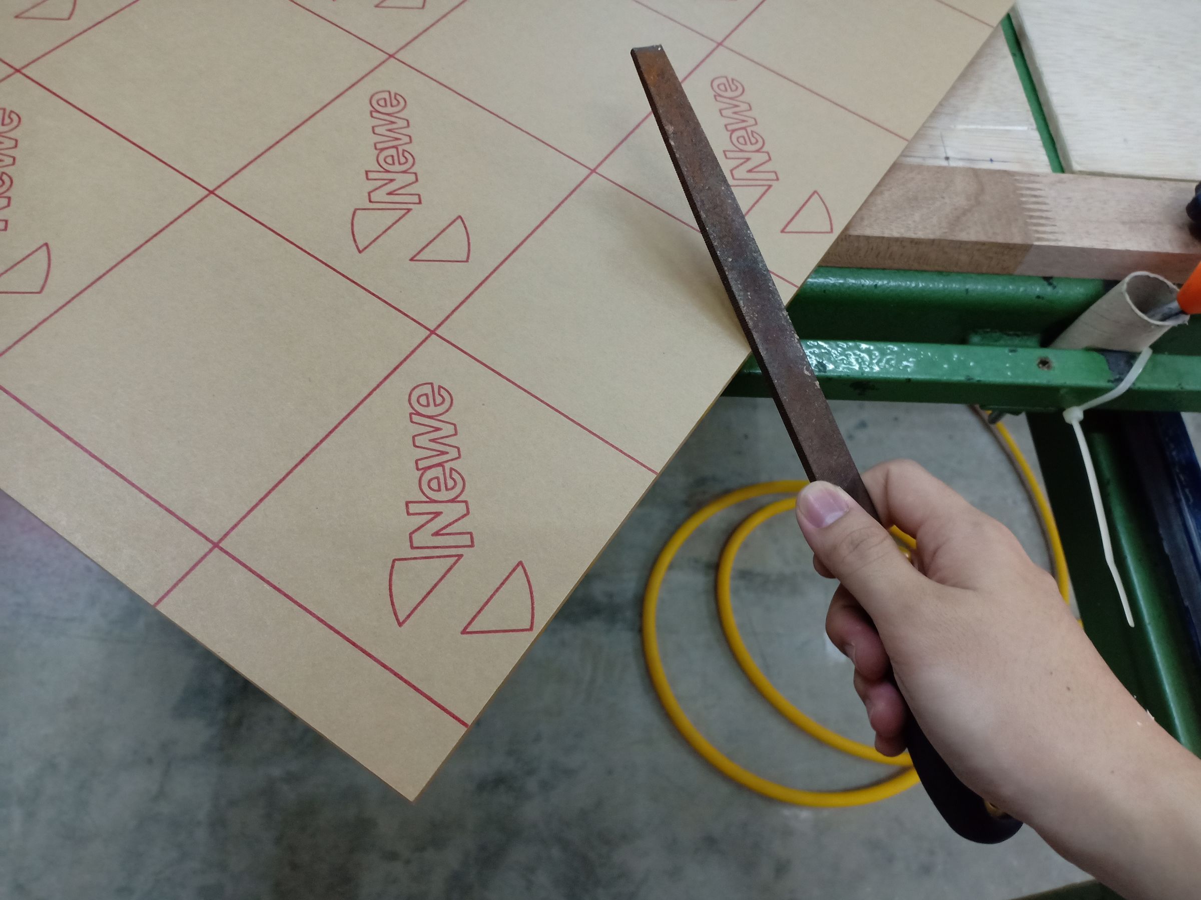 Make Sliding Table Saw Cut Square (without Squaring Tool) : 11 Steps ...