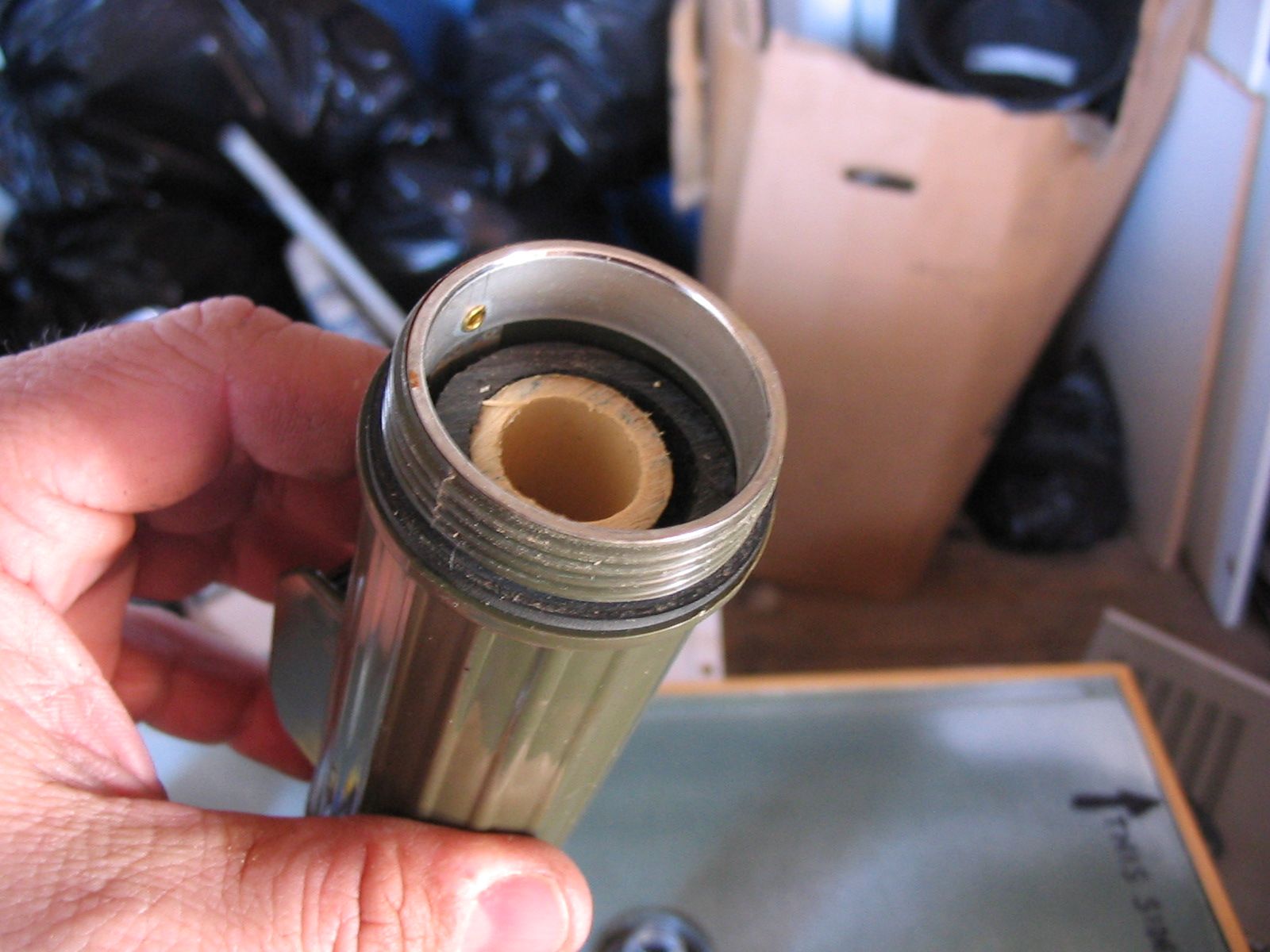 AA to D Cell Adapter : 4 Steps - Instructables