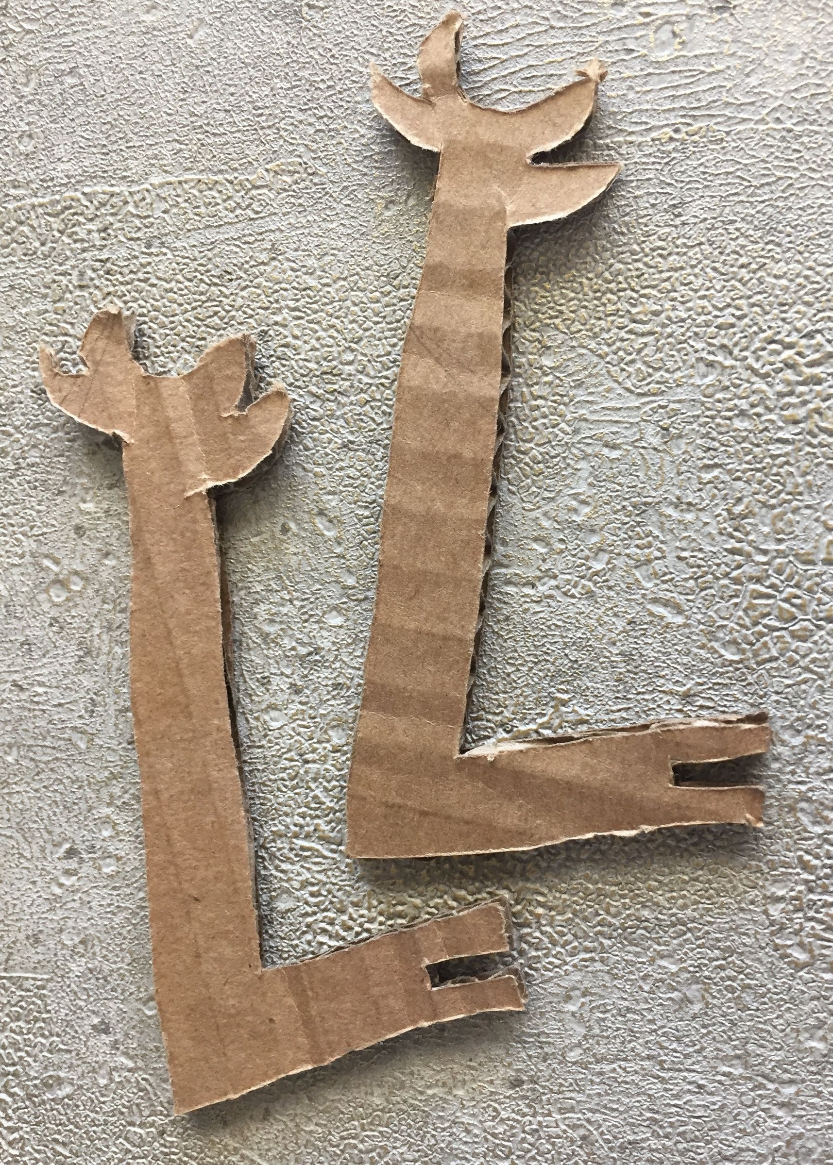 Cardboard Chameleon : 6 Steps - Instructables