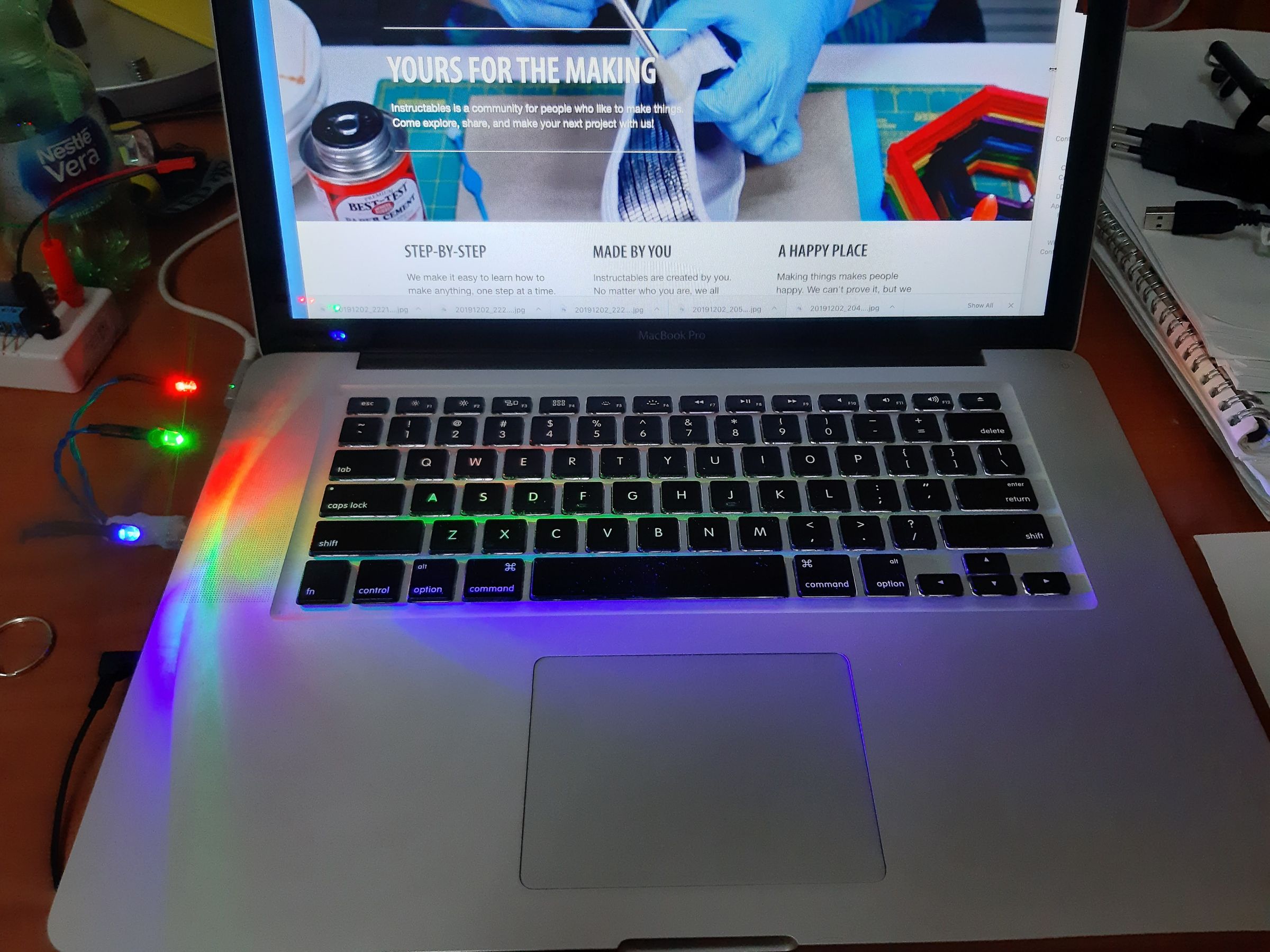 Additive Color Mixing Demonstrator : 4 Steps - Instructables